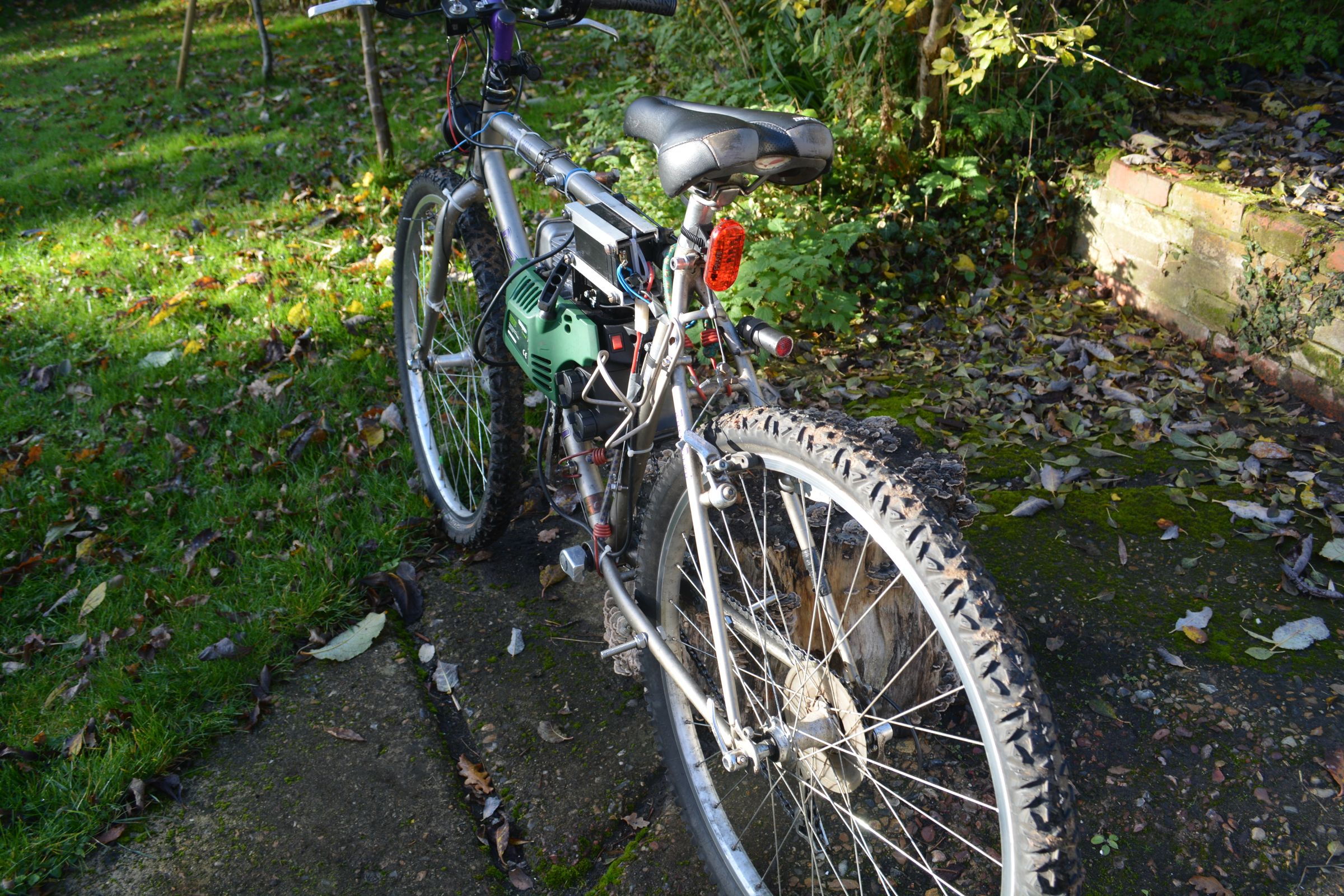 DIY Chainsaw-bike : 13 Steps (with Pictures) - Instructables