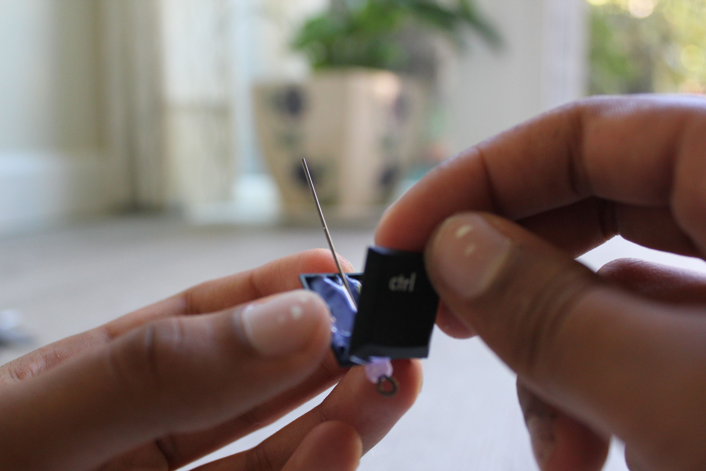 Computer Keyboard Jewelry : 7 Steps (with Pictures) - Instructables