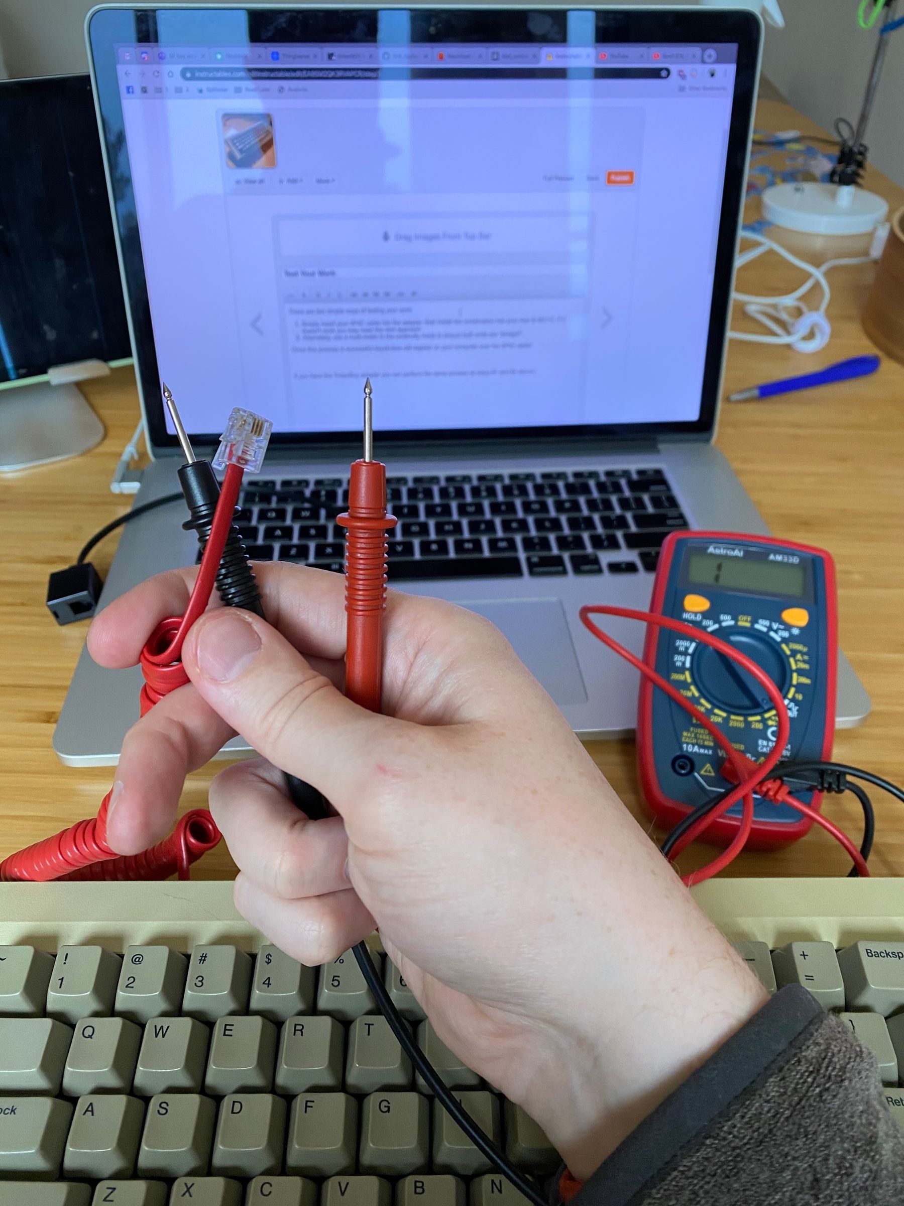 Apple M0110 Keyboard Crossover Adapter : 3 Steps (with Pictures ...