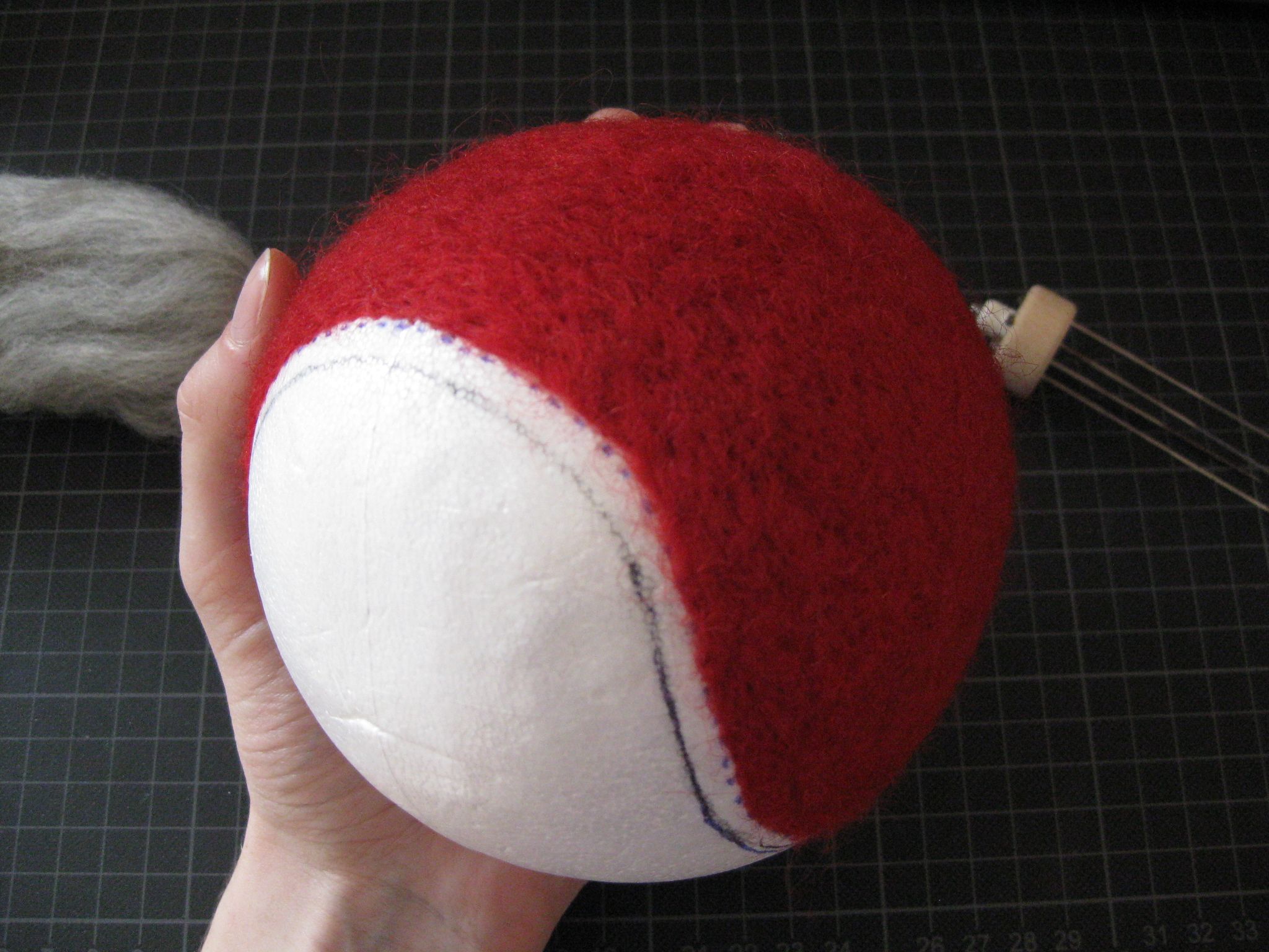 House M.D. Oversized Tennis Ball : 5 Steps (with Pictures) - Instructables