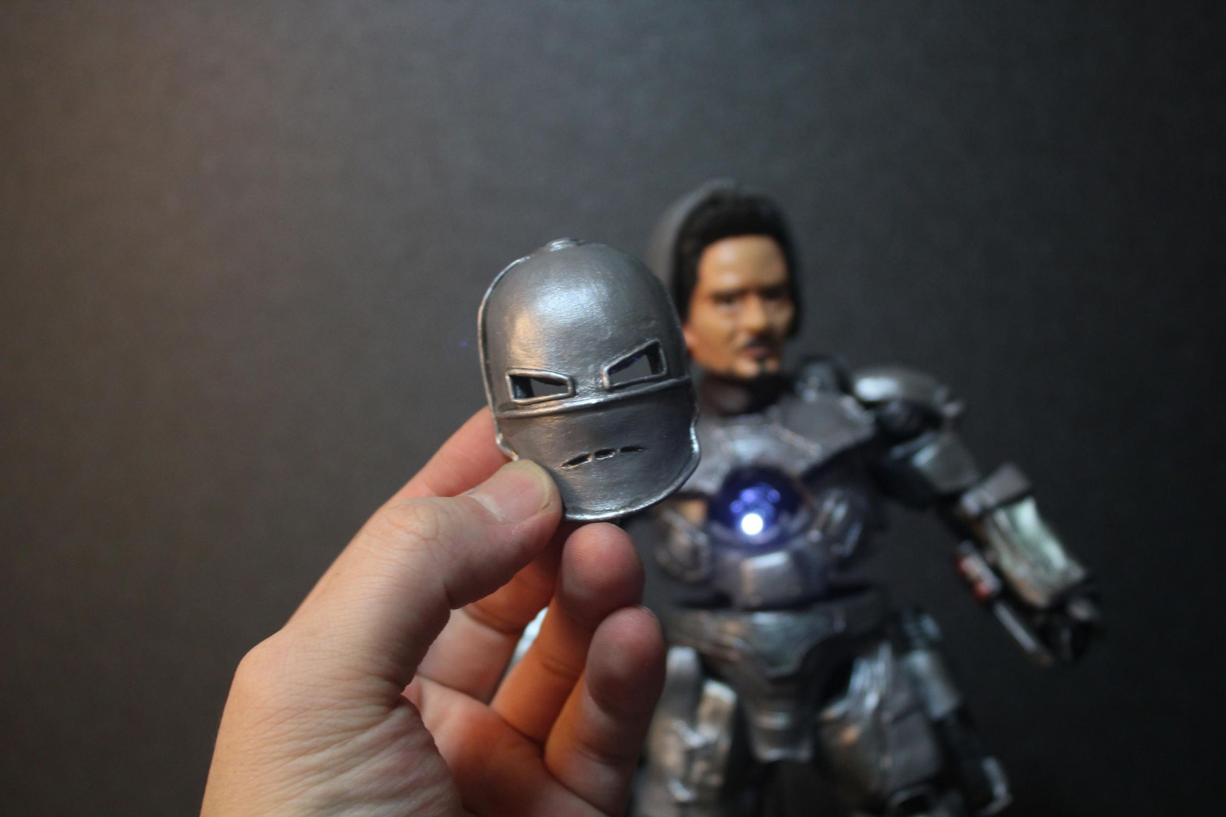 Marvel Handmade Ironman Clay : 3 Steps - Instructables