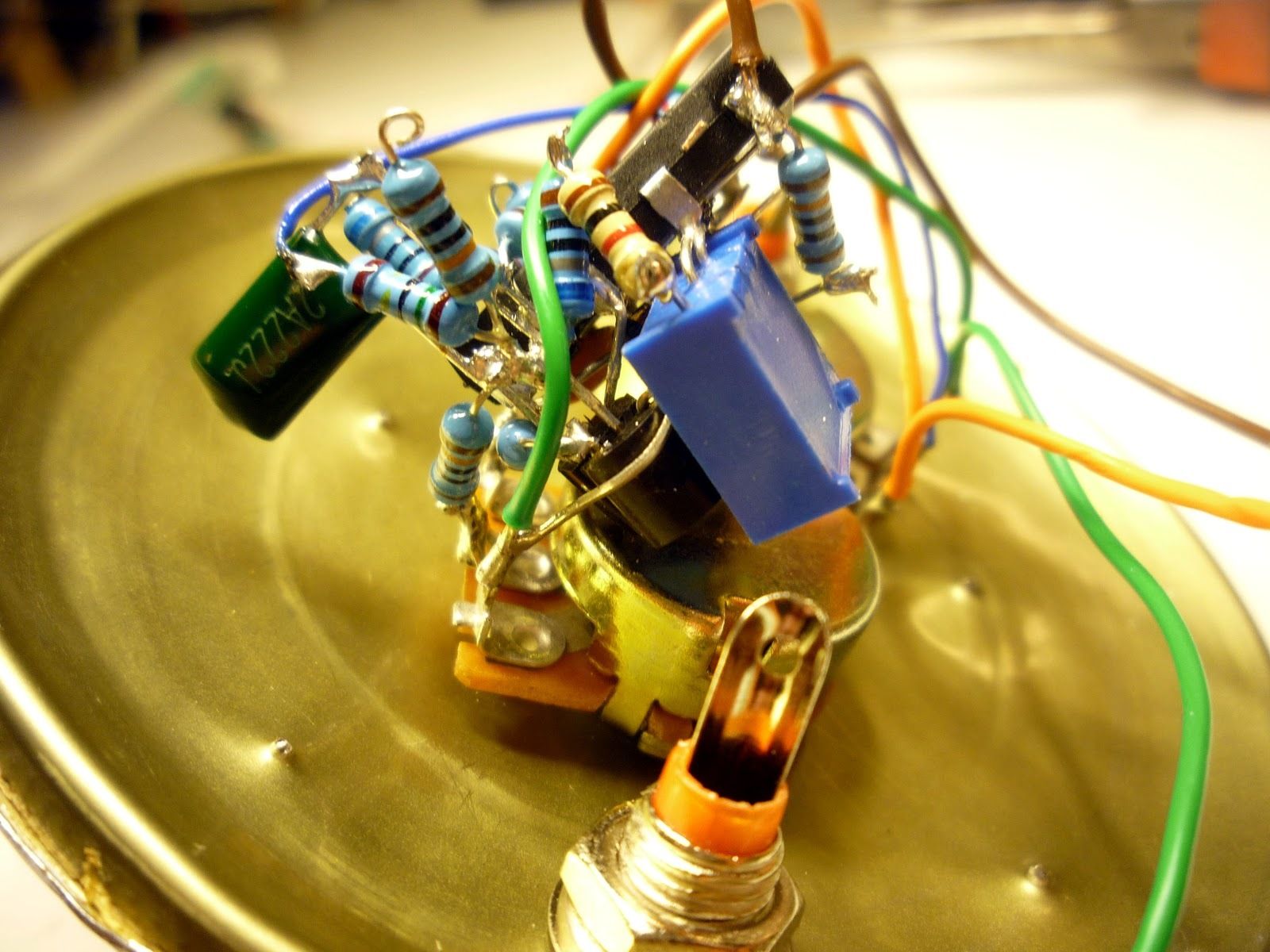 Point-to-point Voltage Controlled Oscillator : 29 Steps - Instructables