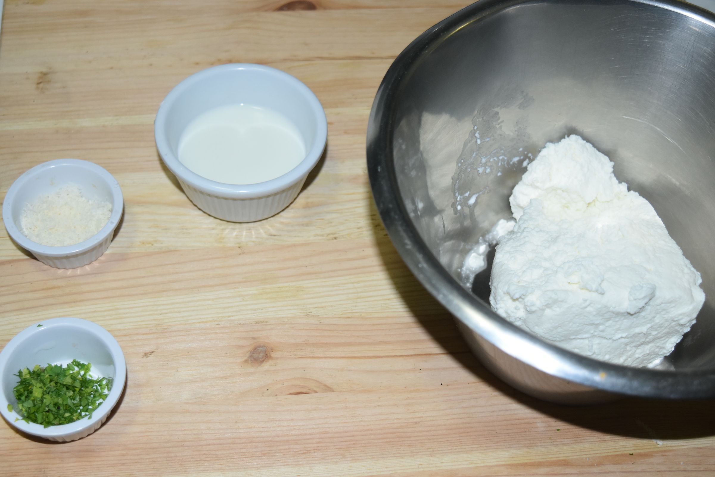 Copycat Maltese Cheese Ravioli With Garlic Tomato Sauce : 4 Steps (with ...