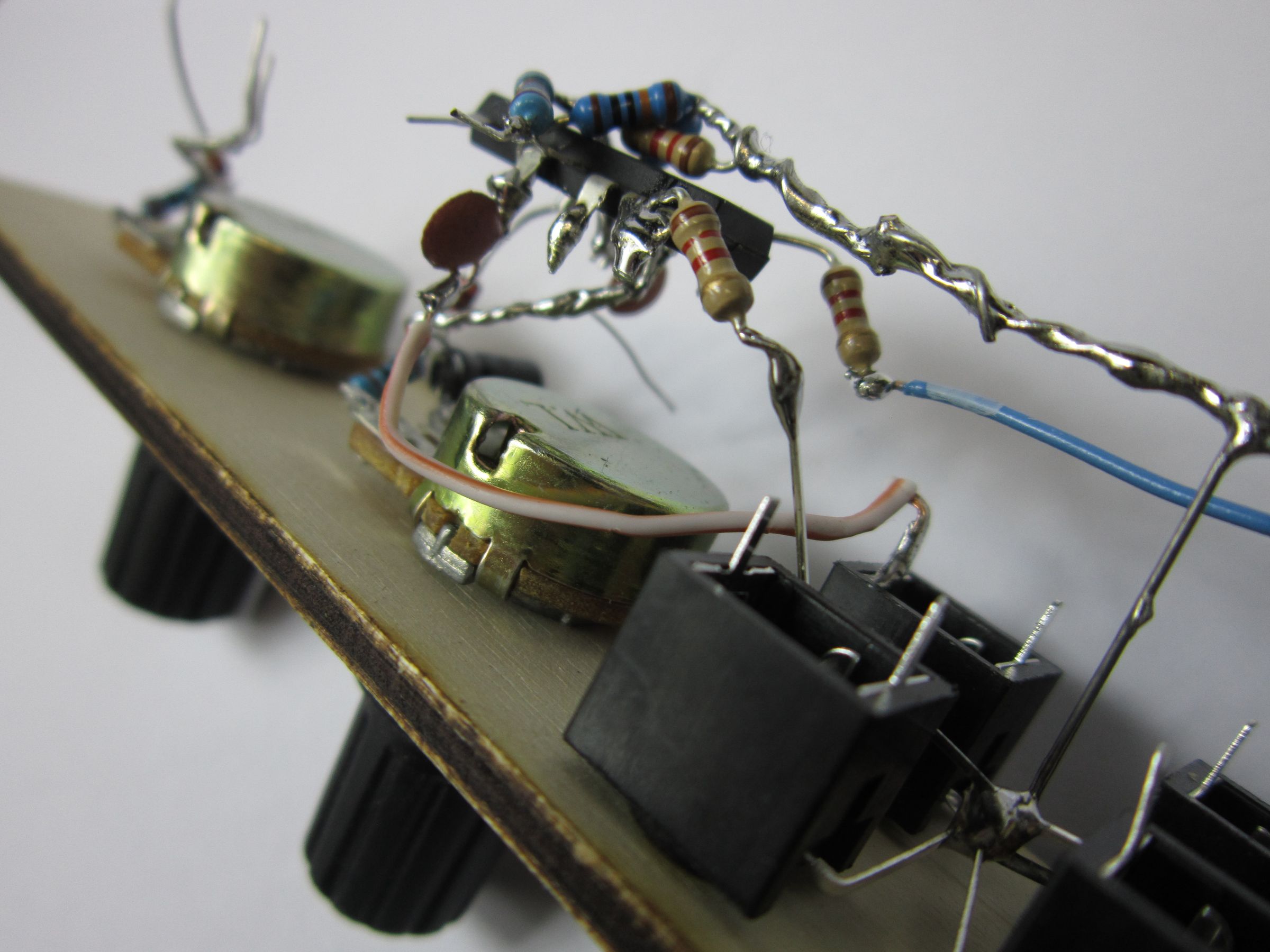 Dual Decay Eurorack Point-to-Point Circuit : 12 Steps - Instructables