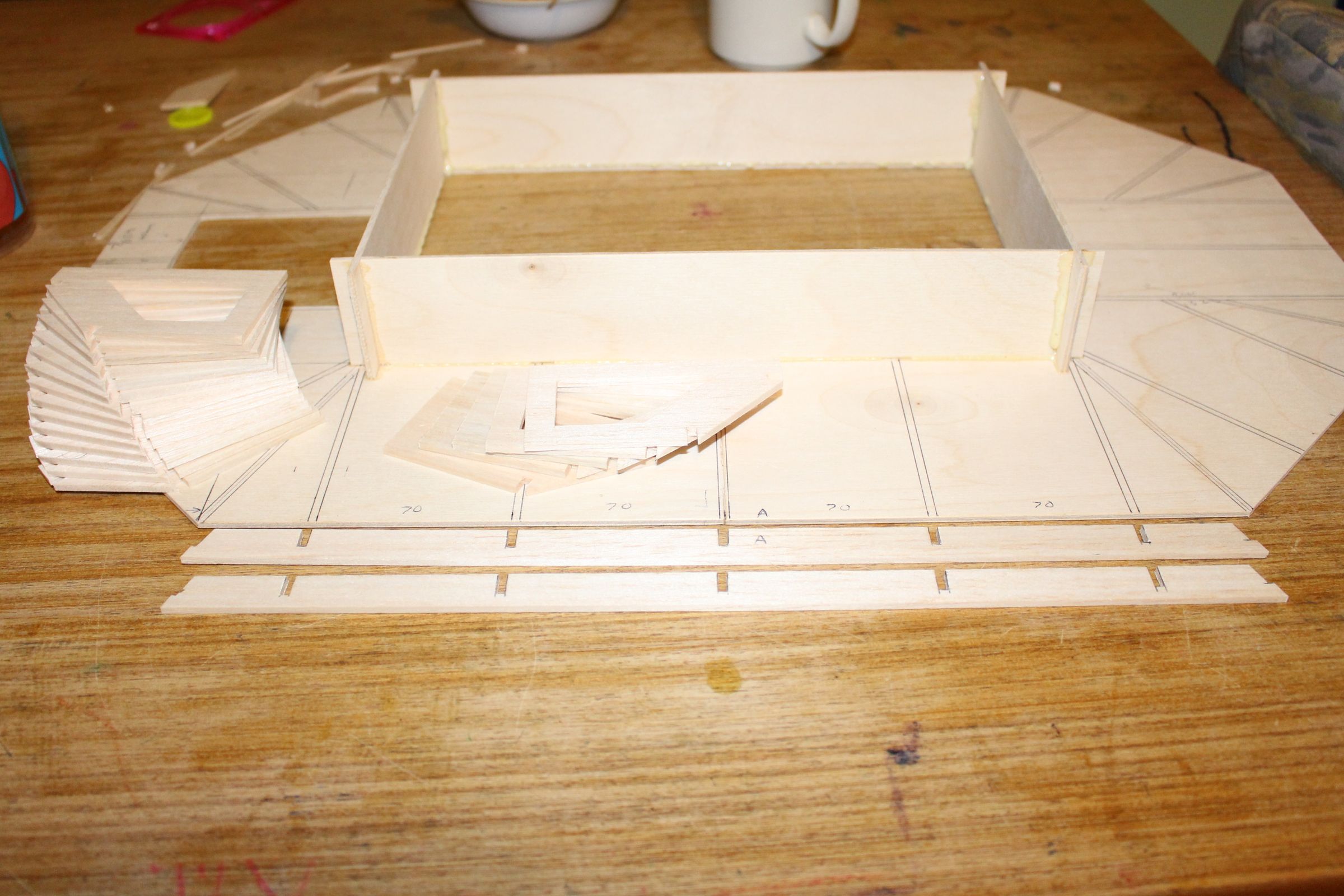 Radio Controlled Electric Hovercraft : 9 Steps (with Pictures ...