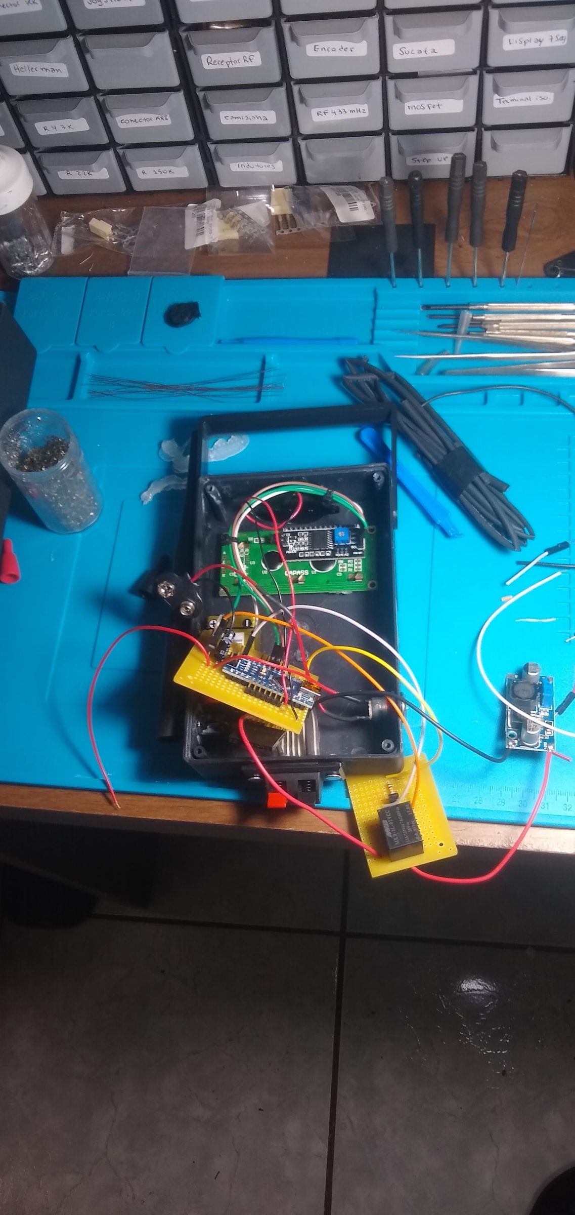Arduino Defuseable Bomb, Perfect for Airsoft Games! (with Timer, LCD ...