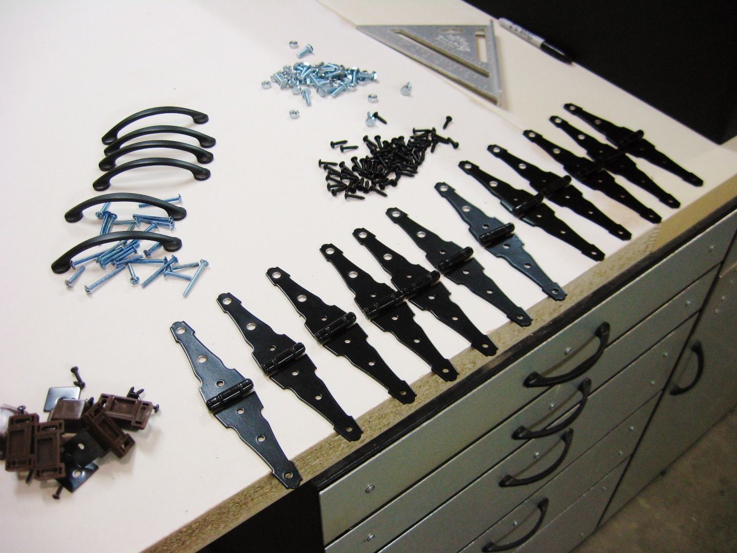 Easy Workshop Cabinets : 8 Steps (with Pictures) - Instructables