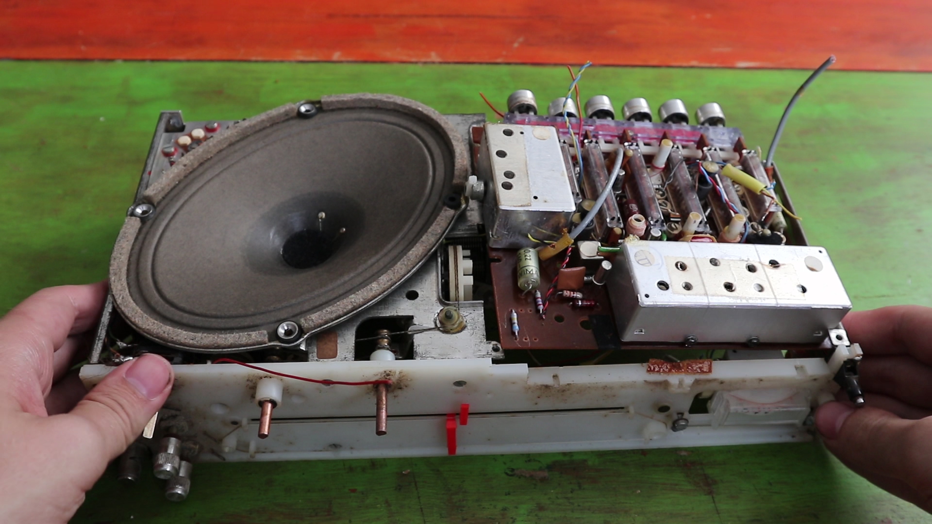 The Interactive Storytelling Radio : 6 Steps (with Pictures ...