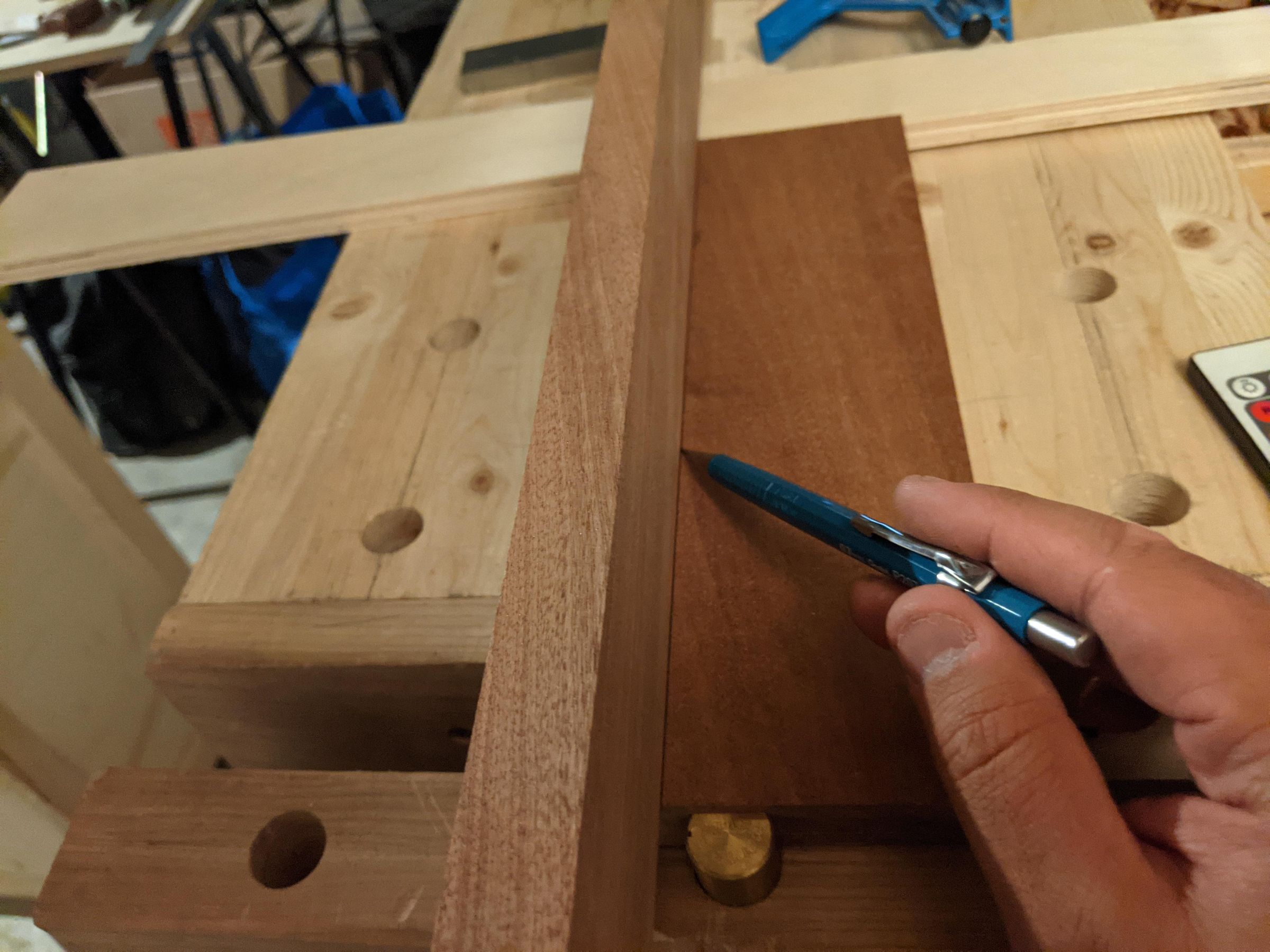 Entryway EDC Shelf W/ Letter Slot : 5 Steps (with Pictures) - Instructables