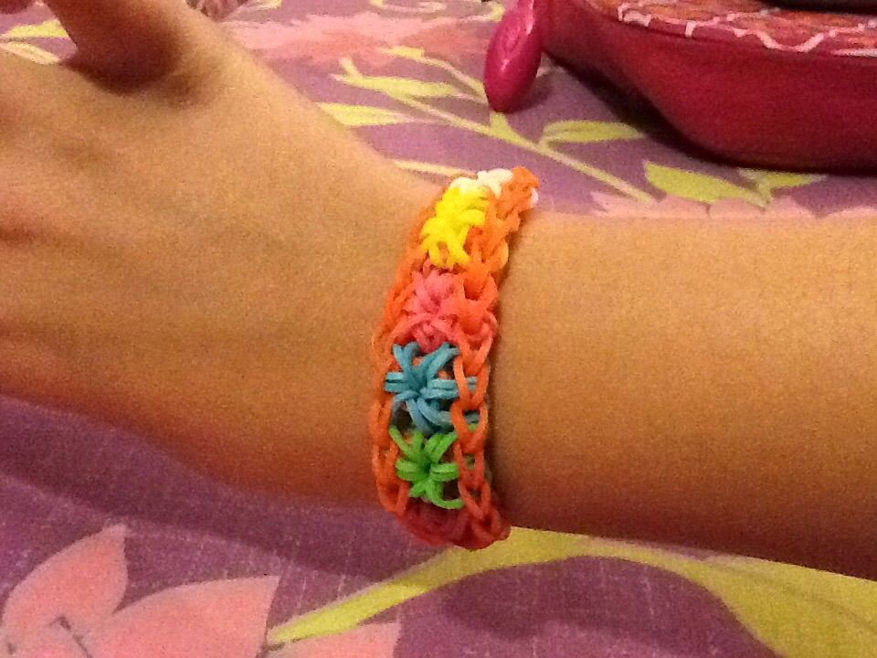 Rainbow Loom How-to: Flower Power : 15 Steps (with Pictures ...