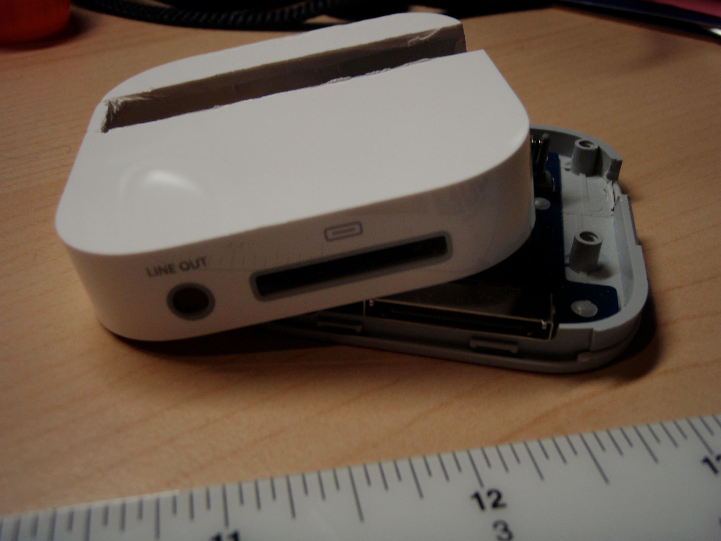 How to Reuse an Old Ipod Charger Dock : 5 Steps - Instructables