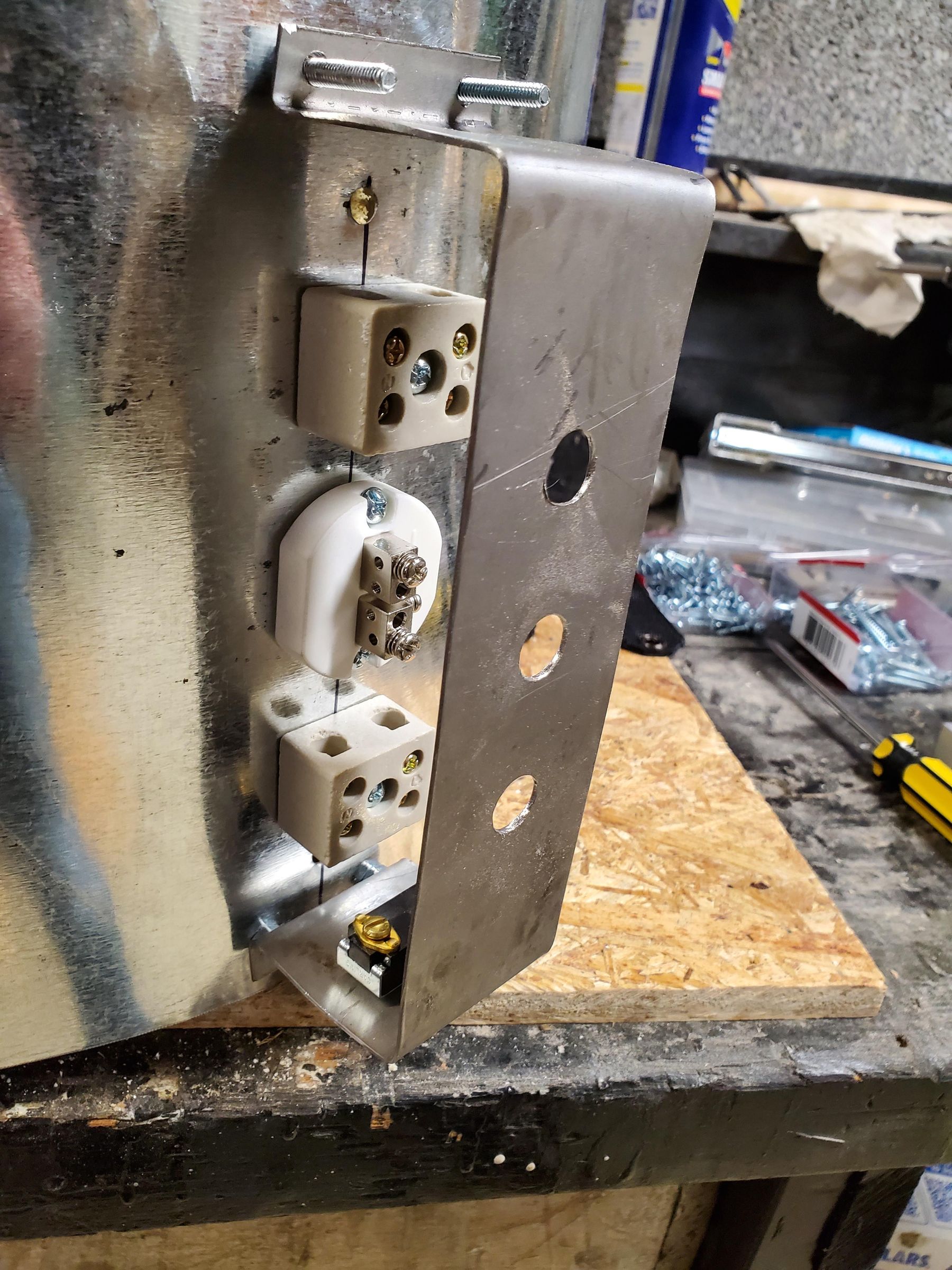 120v Metal Foundry With Lid Switch : 20 Steps (with Pictures ...