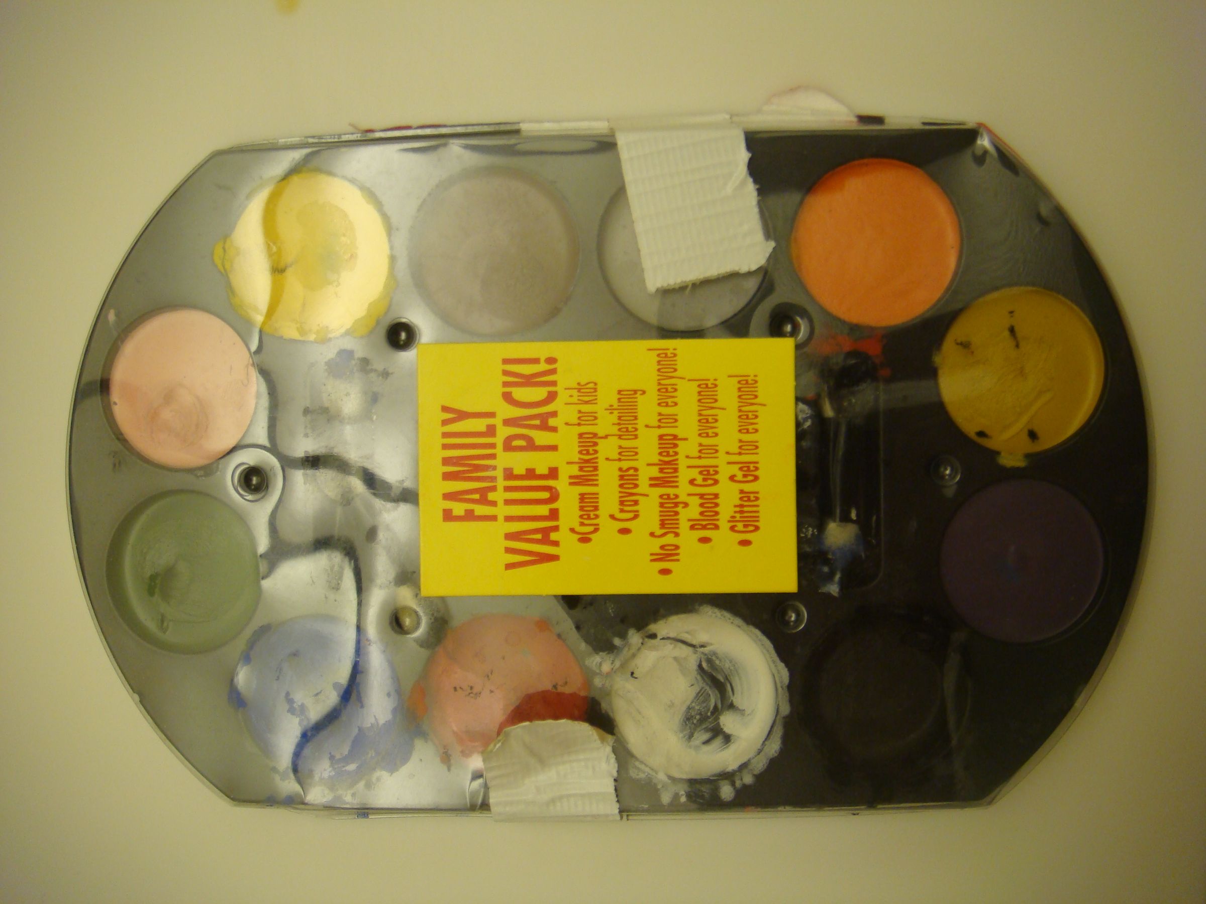 DIY Joker Makeup (The Dark Knight) : 10 Steps (with Pictures ...