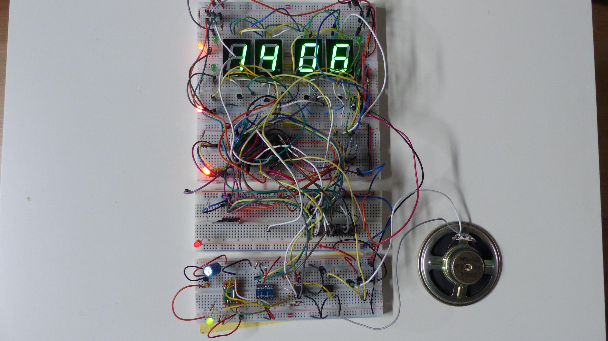 DIY Digital Alarm Clock With FM Radio : 4 Steps (with Pictures ...