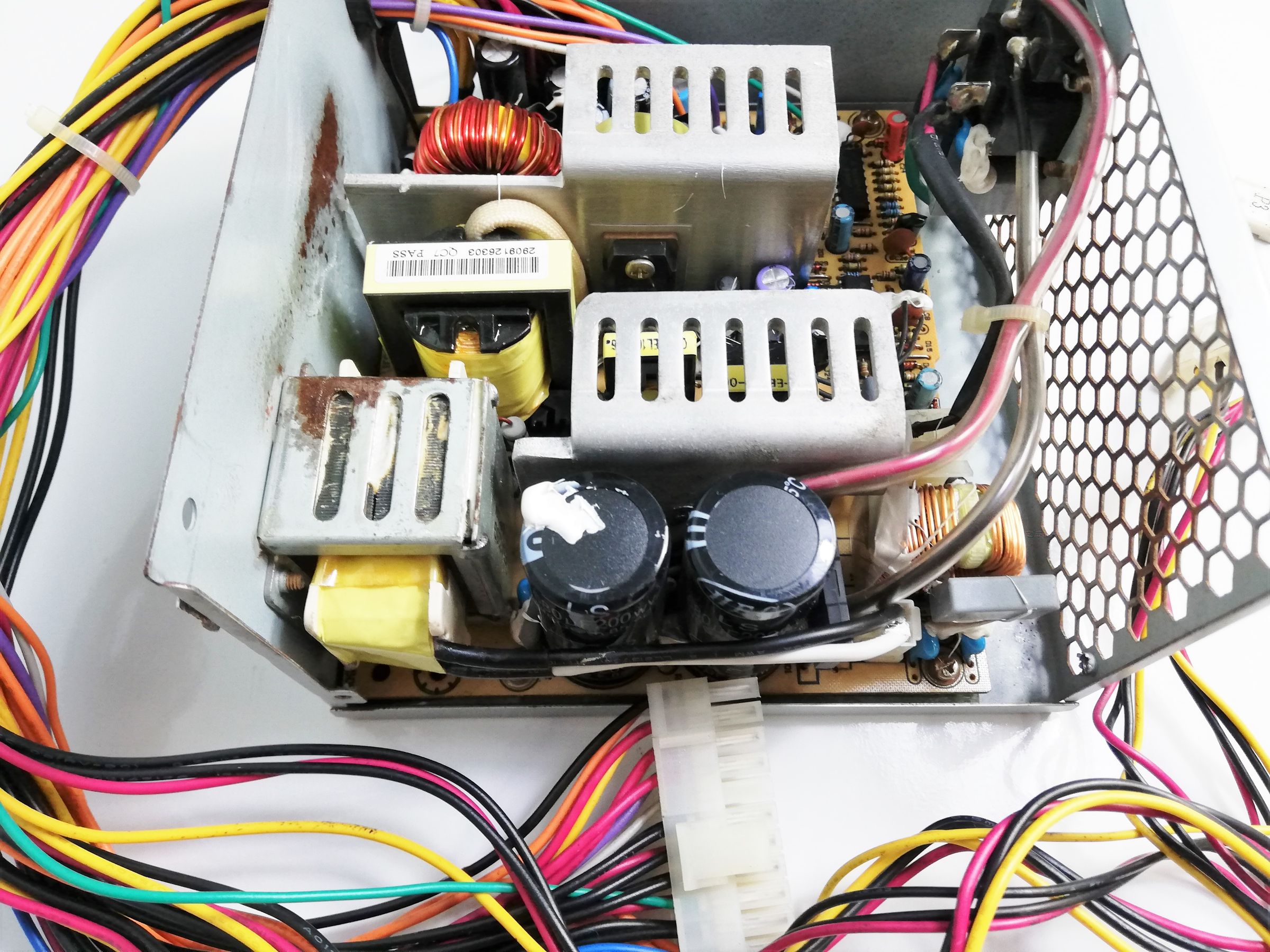 3D Printed Fake Capacitor Compartment : 8 Steps (with Pictures ...