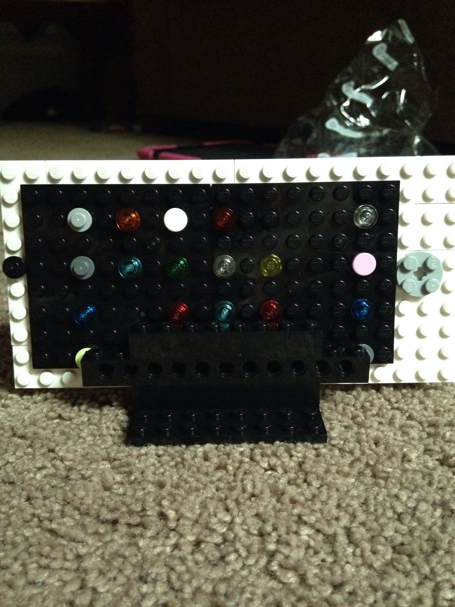 Easy Lego Phone Stand : 9 Steps - Instructables