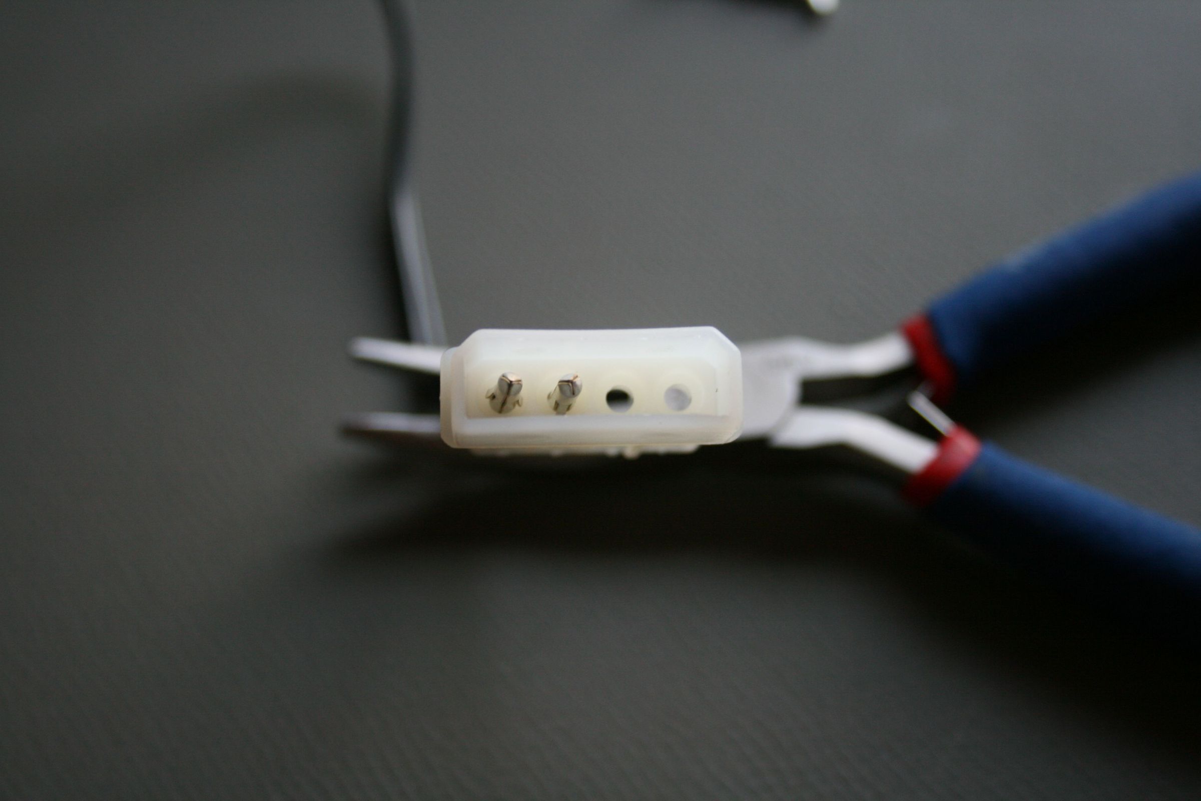 Glowing Video Tape USB Hub : 11 Steps (with Pictures) - Instructables