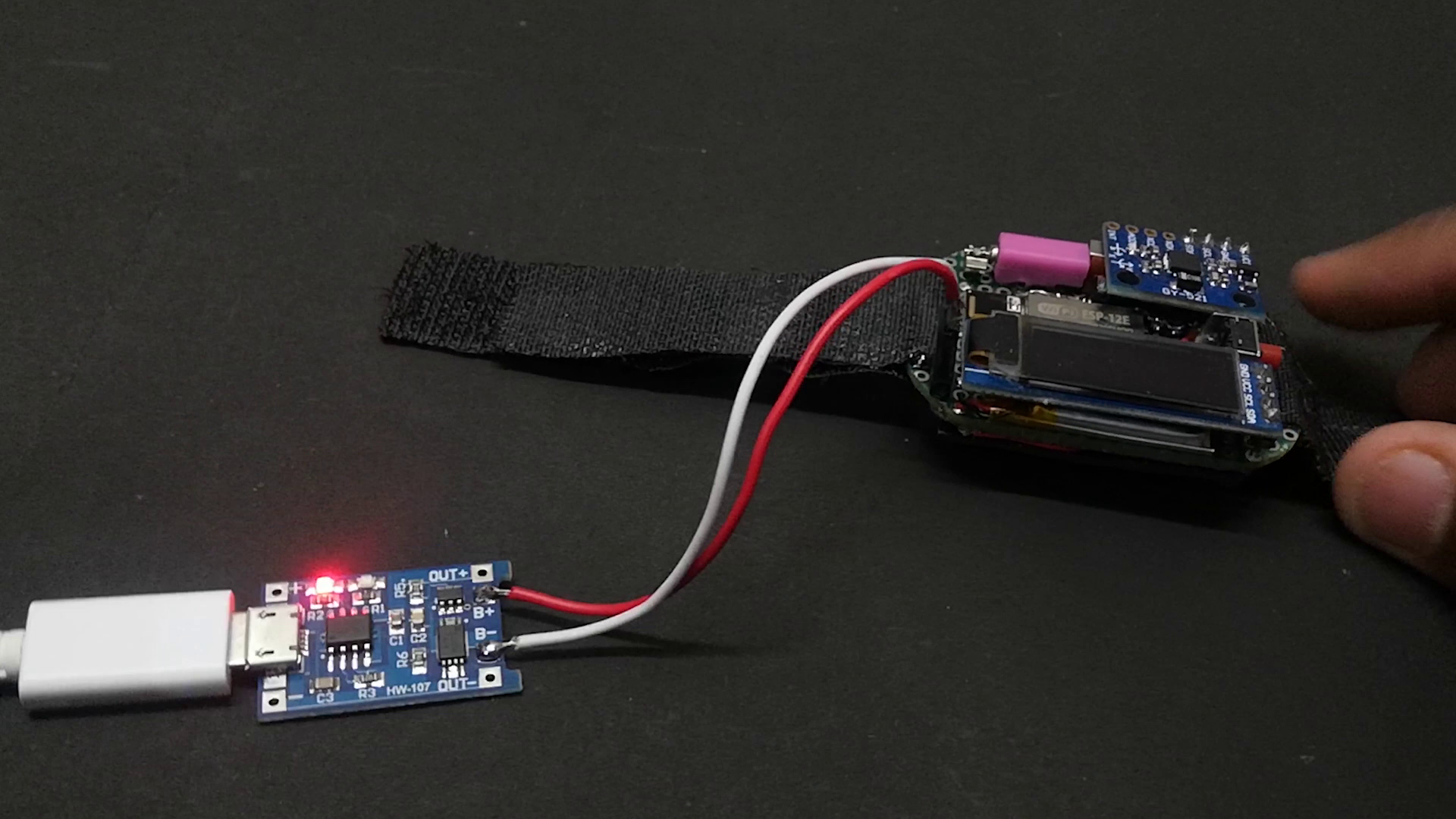 Smart Fitness Watch With ESP8266 [VScode] : 20 Steps (with Pictures ...