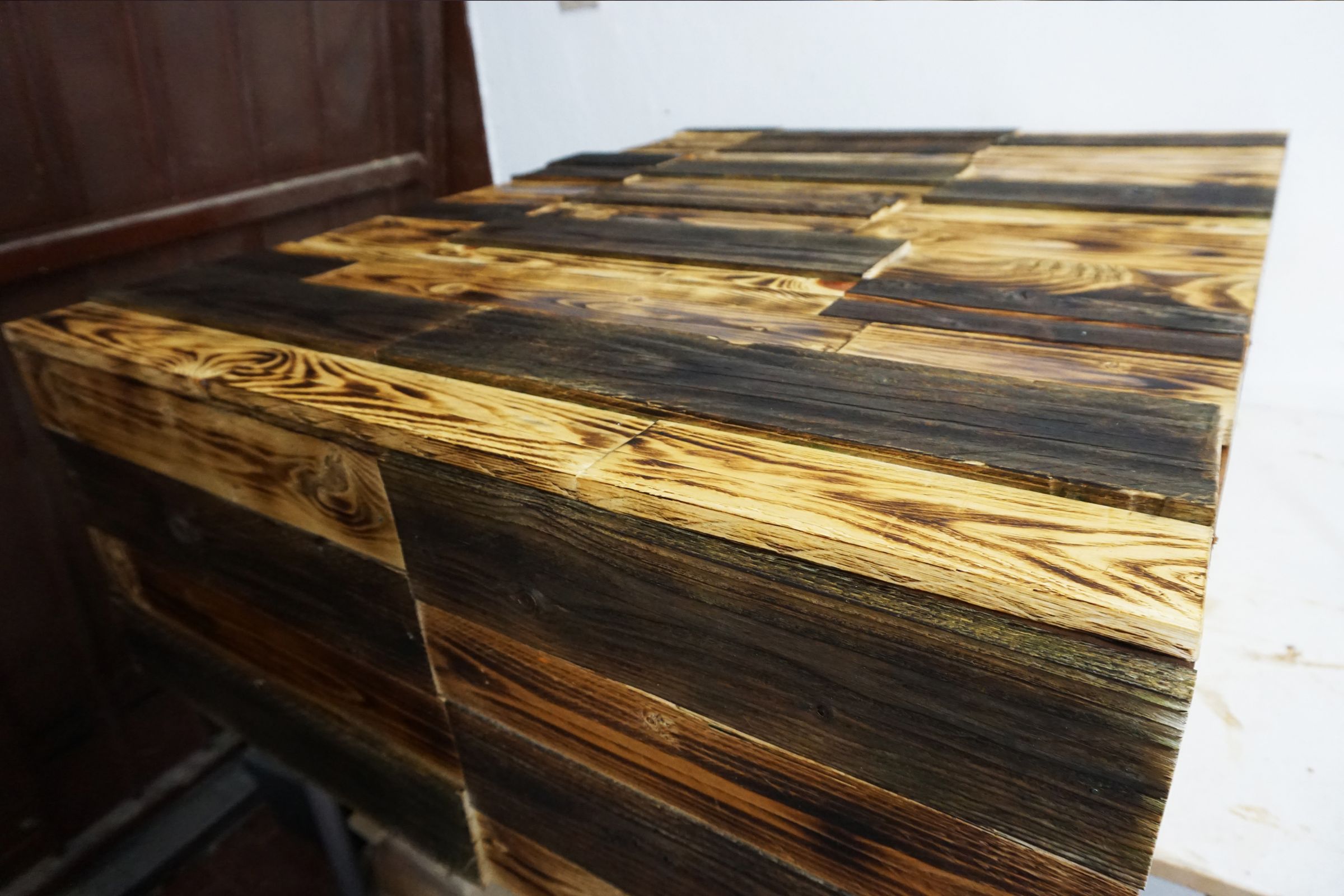 Wooden Chest With Charred Wood Cover : 6 Steps (with Pictures ...