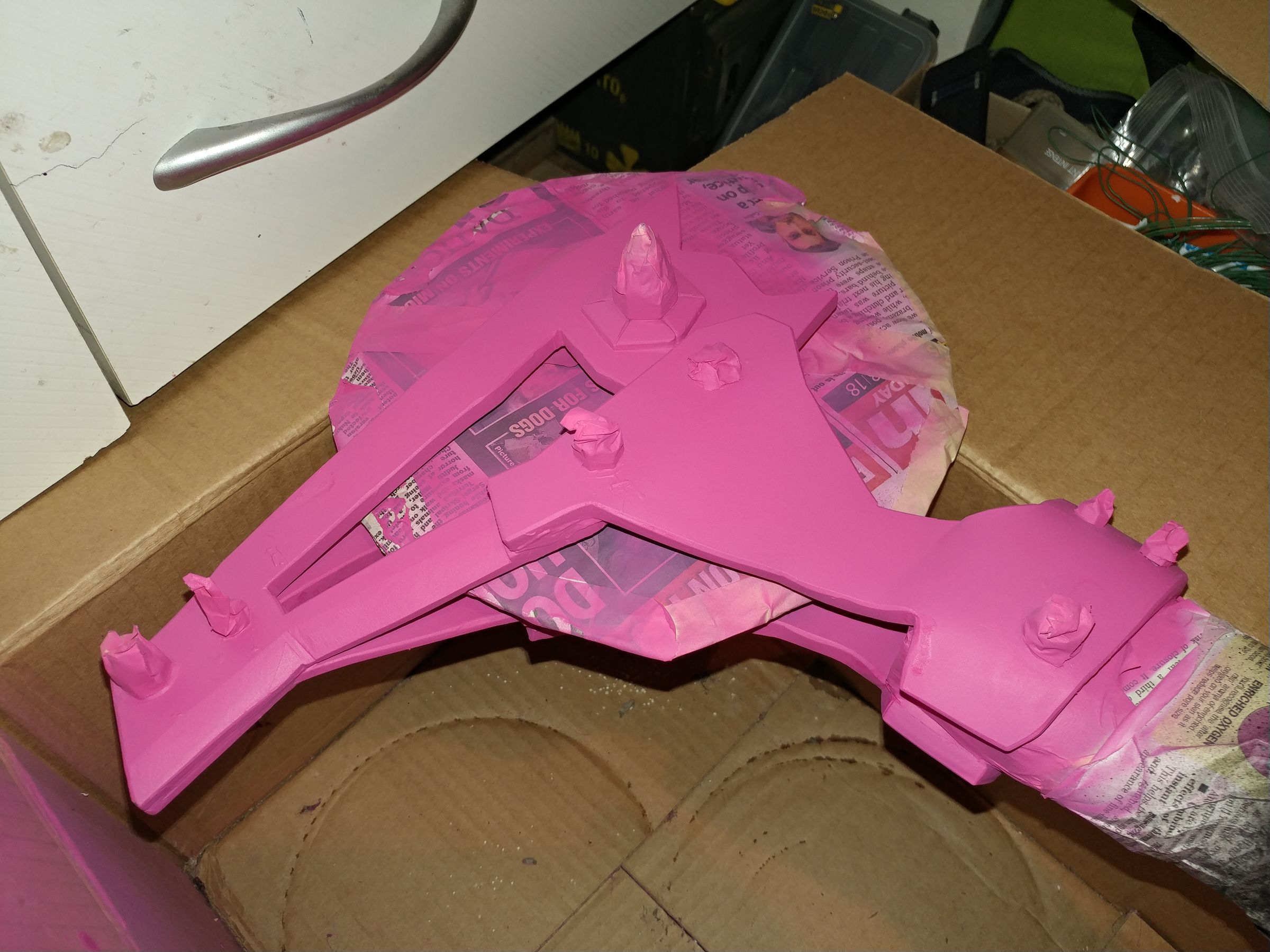 Krieg's Buzz Axe (Borderlands 2) : 8 Steps - Instructables