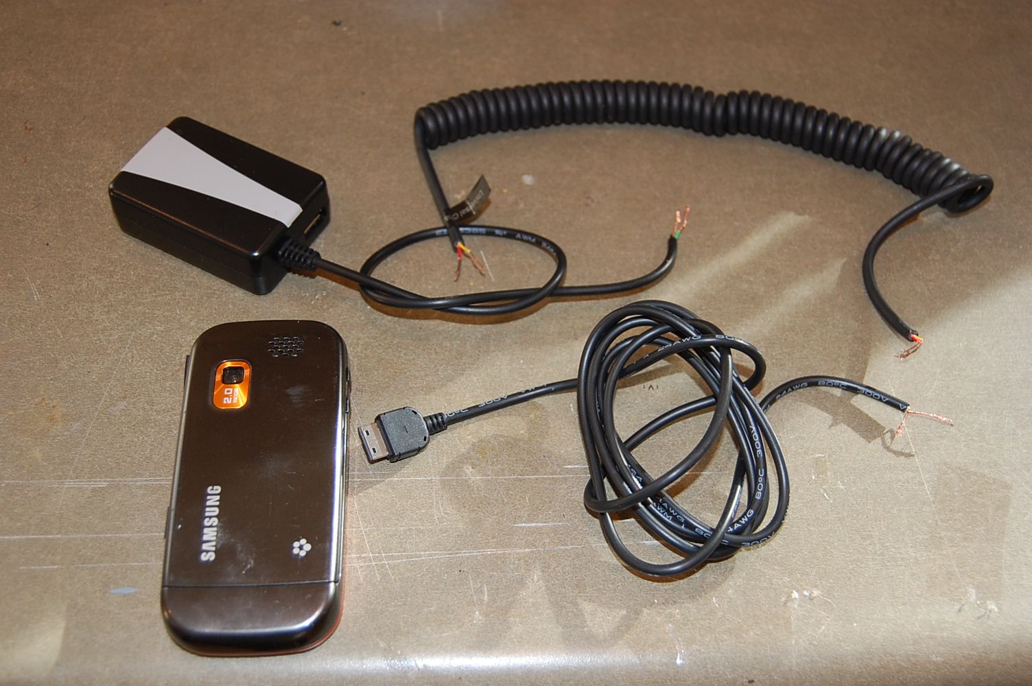 Retro Phone Phone Charging Station : 10 Steps (with Pictures ...