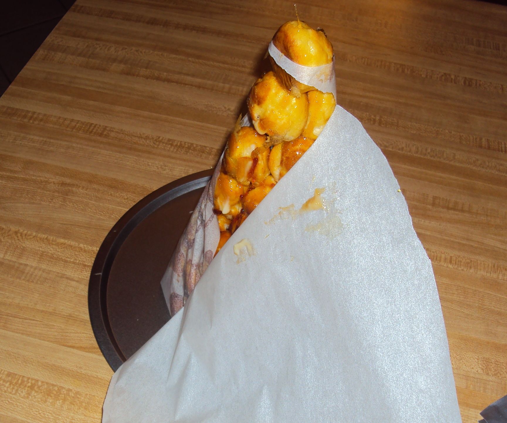 Croquembouche - Cream Puff Tower : 11 Steps (with Pictures) - Instructables