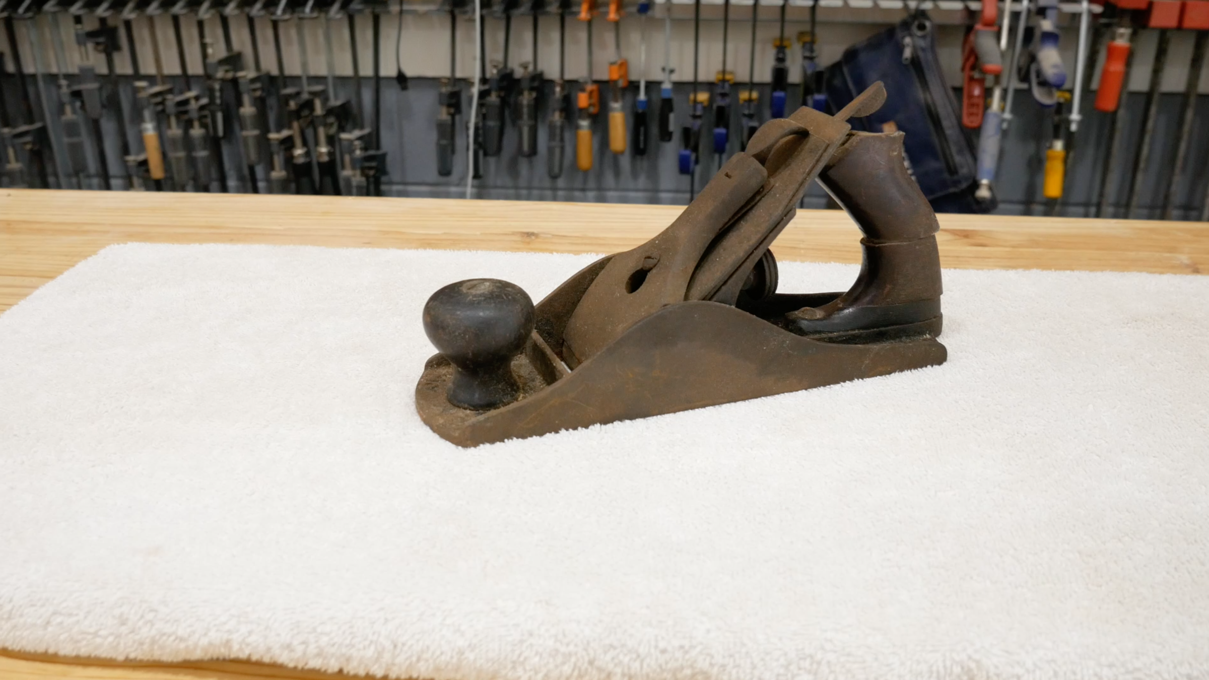 Restoring a Rare Hand Plane | Stanley #4 1/2 : 10 Steps (with Pictures ...