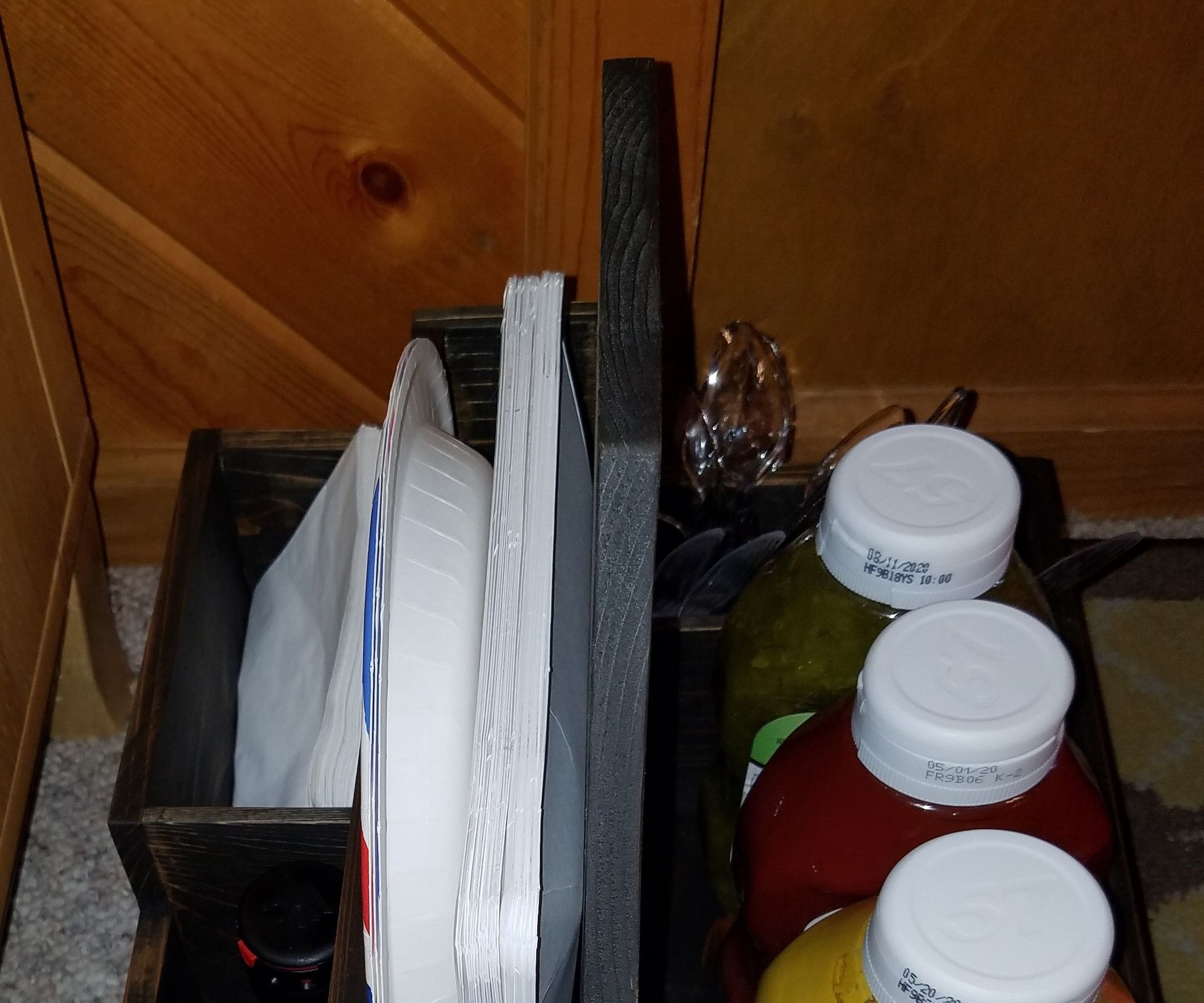 Patio Caddy : 6 Steps - Instructables