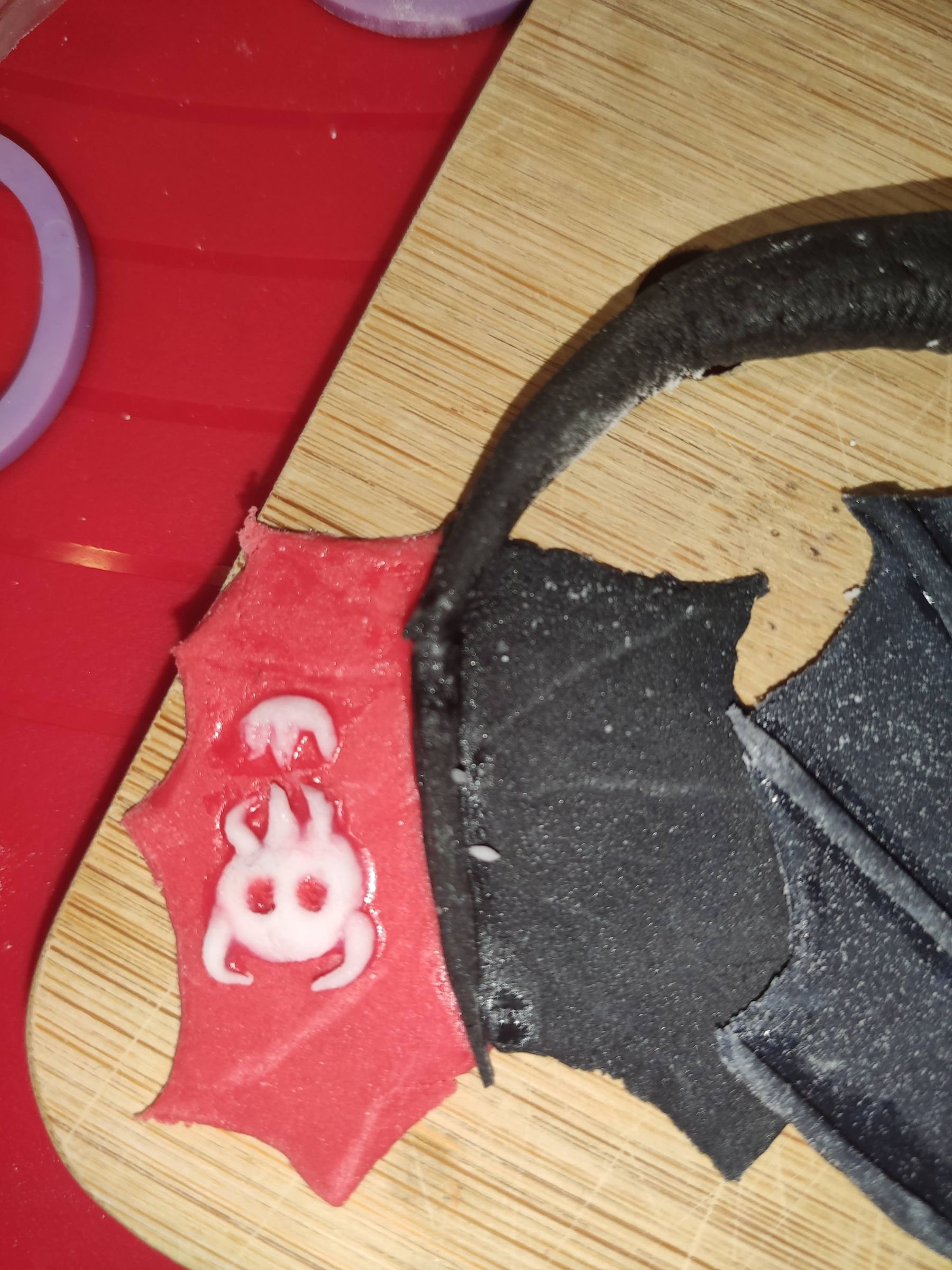 Toothless - Cake Fondant : 4 Steps - Instructables