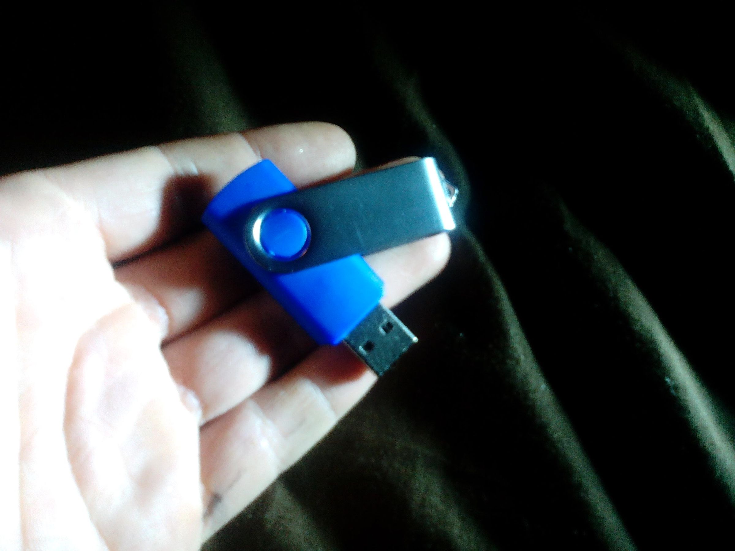Super Safe Magnetically Locked Flash Drive (in Five Minutes or Less ...