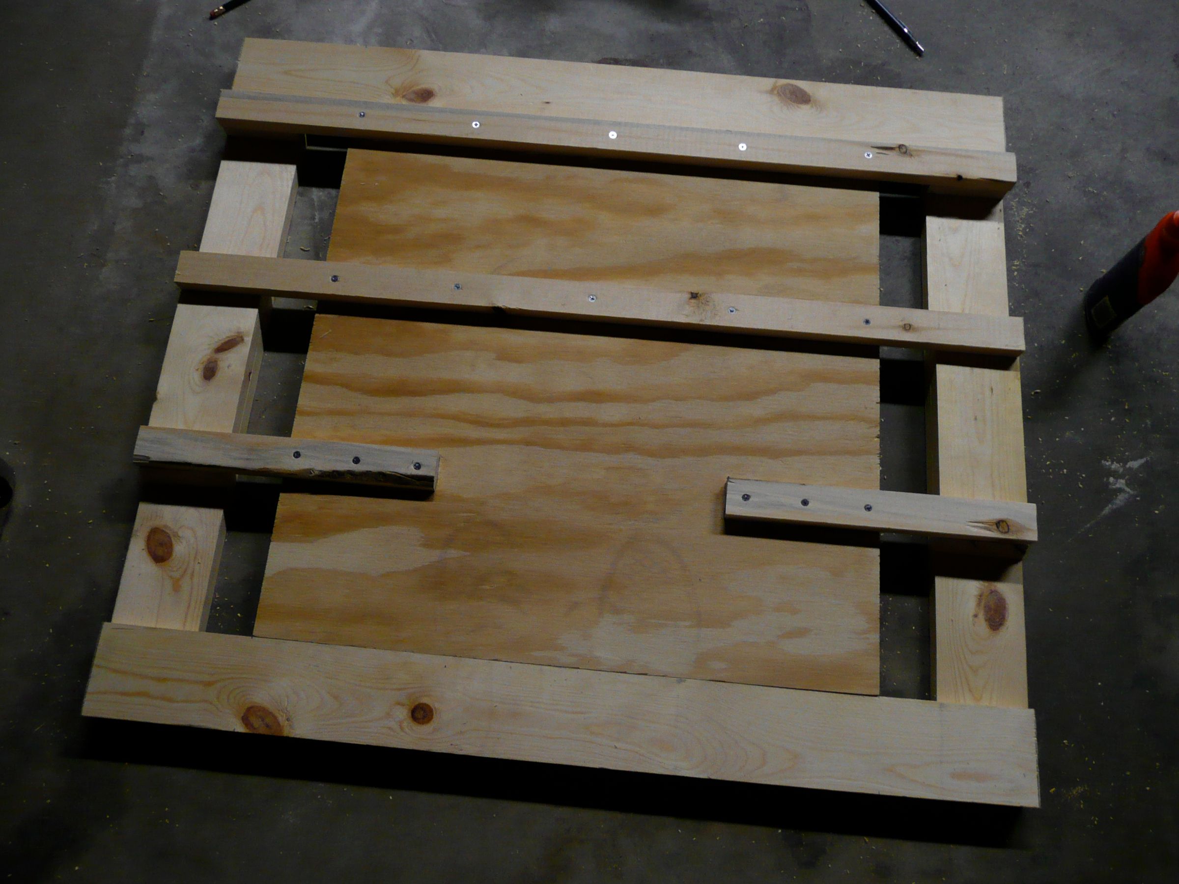 Collapsible Desk : 13 Steps - Instructables