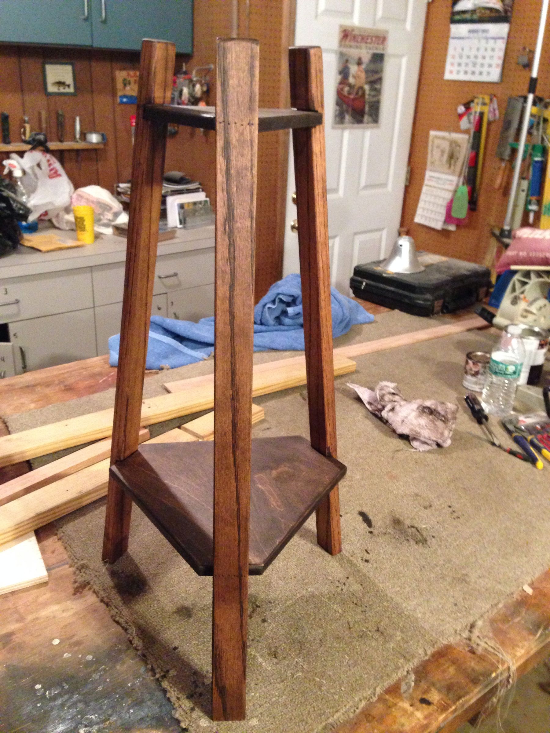 Small Corner/End Table : 5 Steps - Instructables