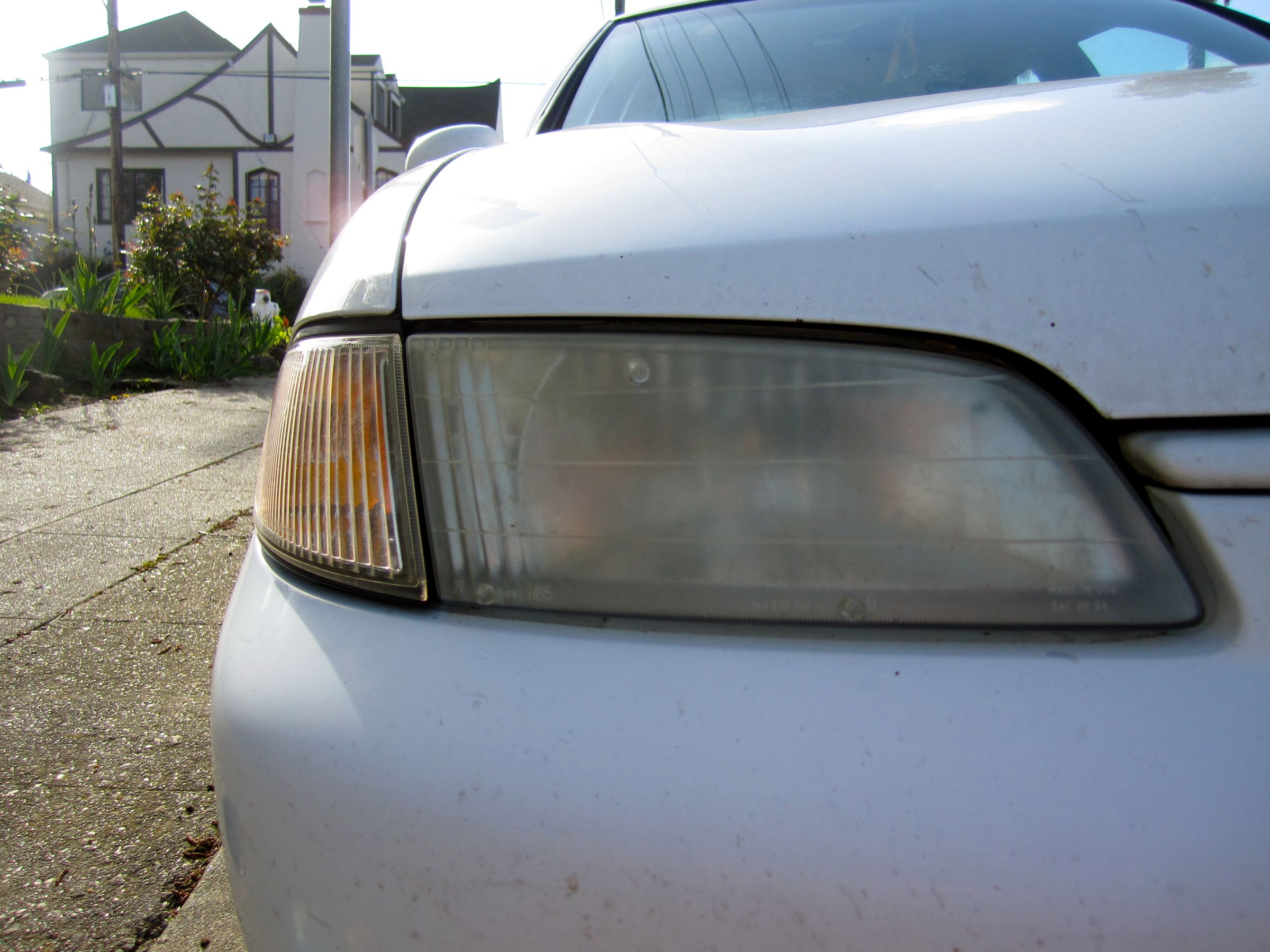Clean Your Headlights With Toothpaste : 4 Steps (with Pictures ...