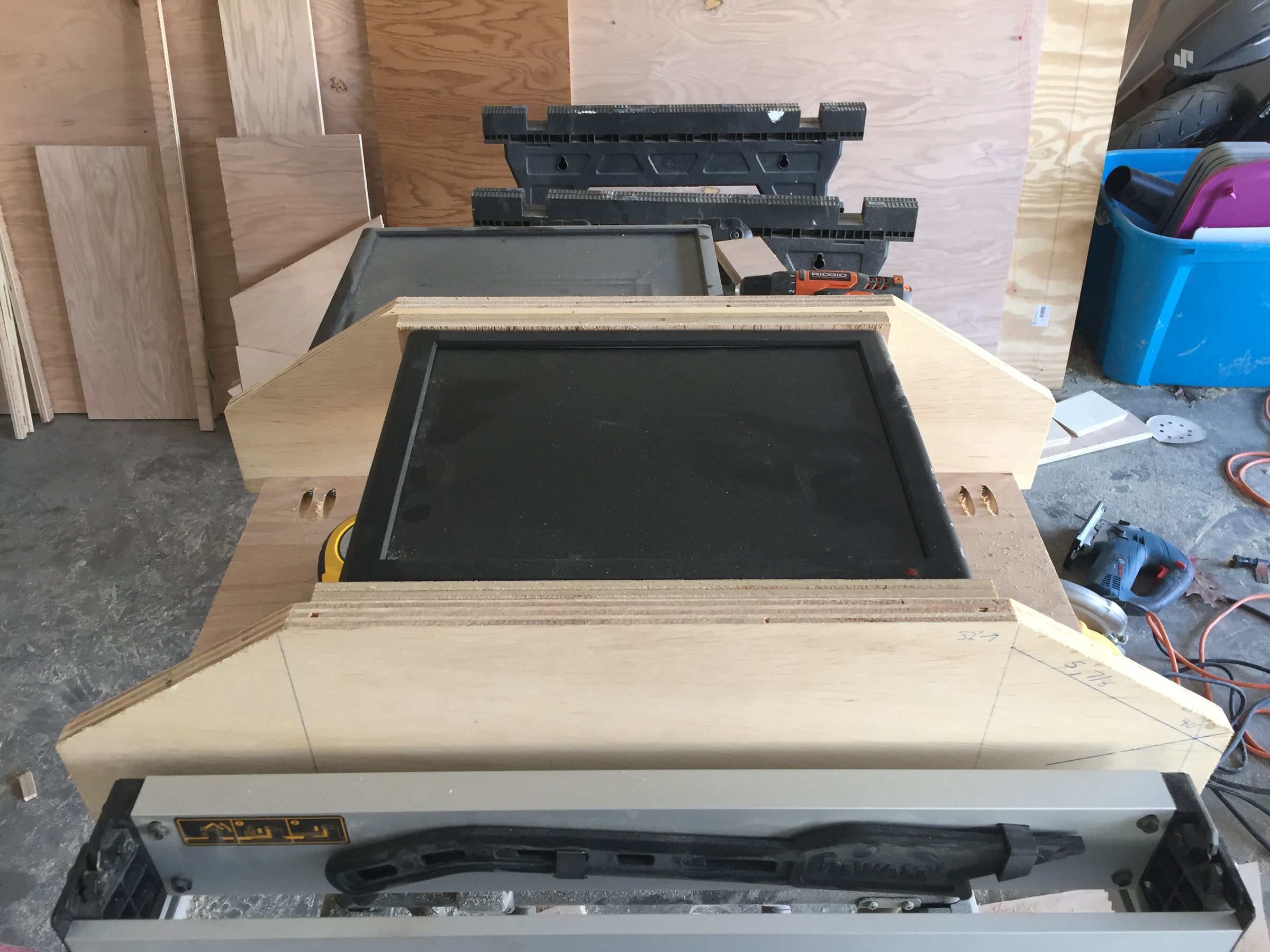 Table Top Cocktail Multicade Pacman : 10 Steps (with Pictures ...