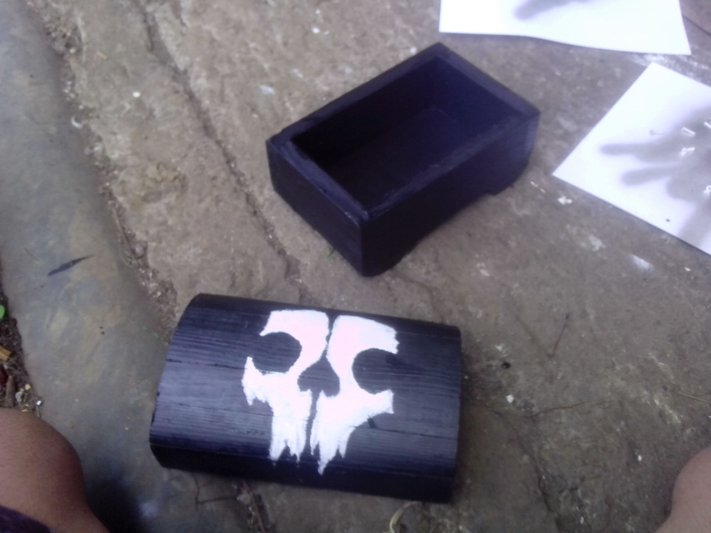 Call of Duty Ghosts Chest : 5 Steps - Instructables