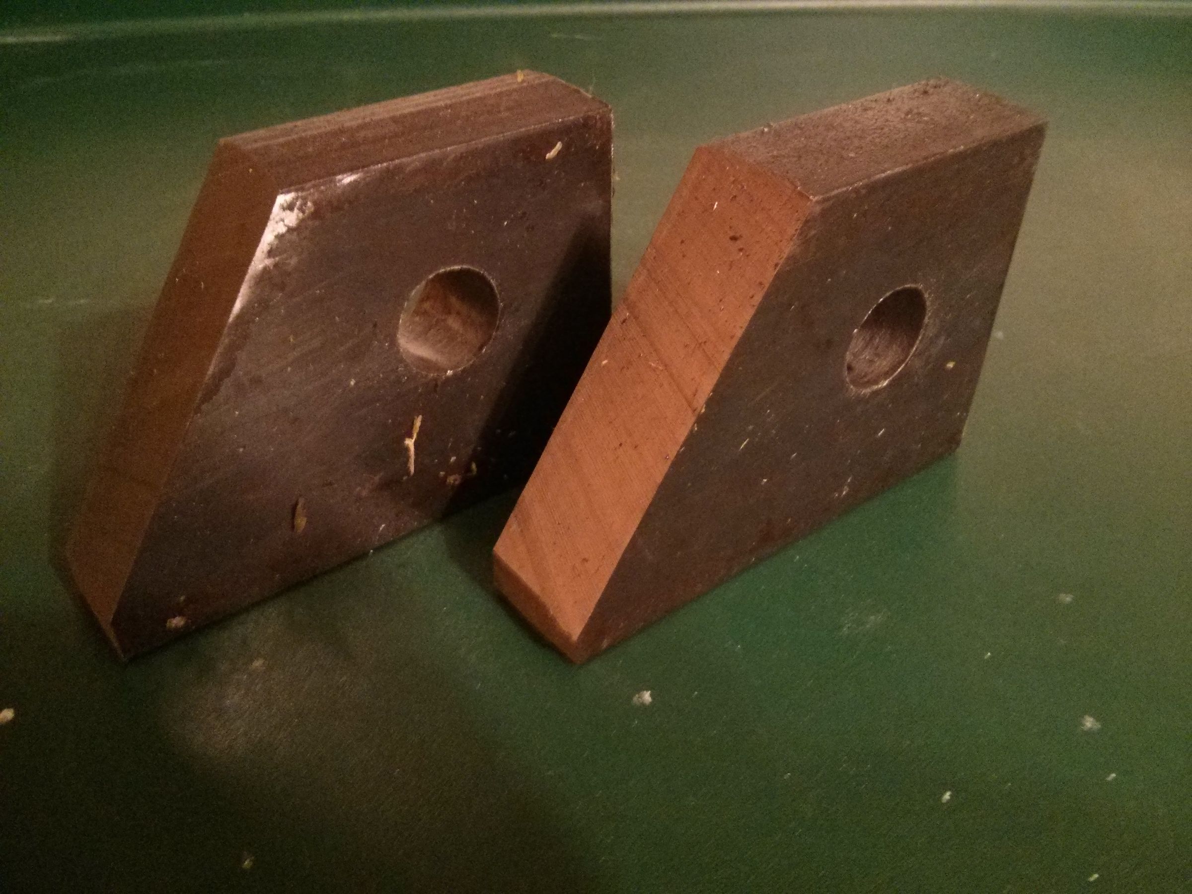 Tractor Bucket Attachment Point (Let's Lift Heavy Stuff!) : 8 Steps ...