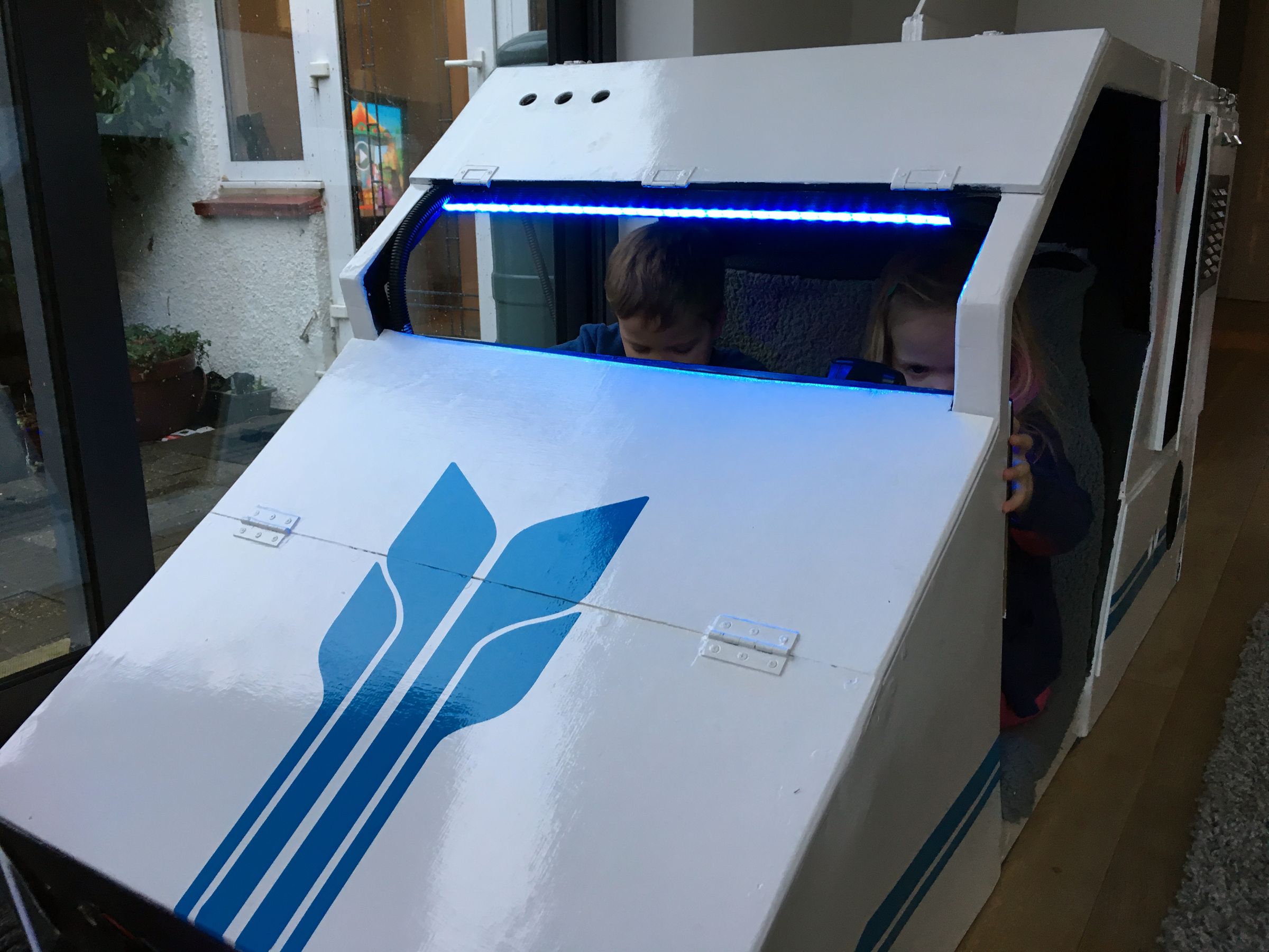 Kids Spaceship : 10 Steps - Instructables