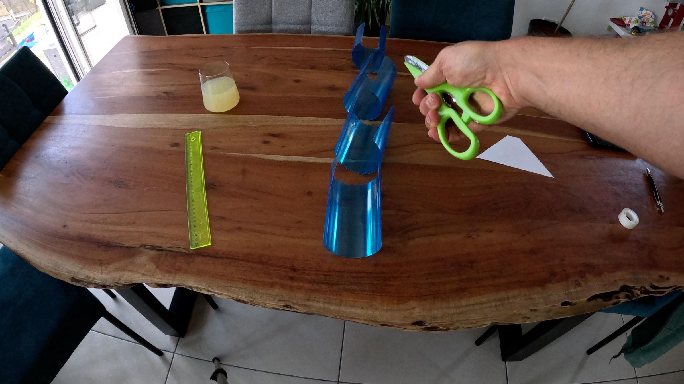 DIY IPad / Tablet Hologram : 6 Steps - Instructables