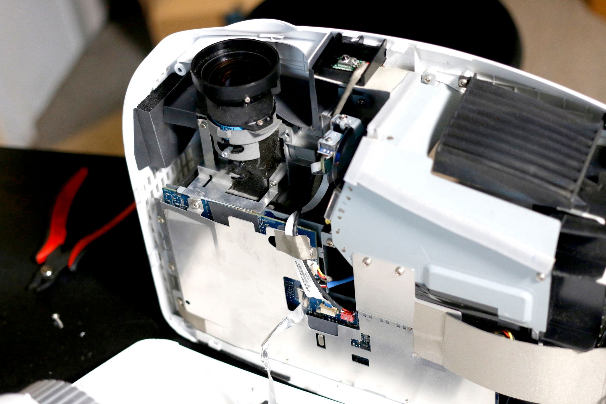 Amplify the Light > Projector Hack : 13 Steps (with Pictures ...