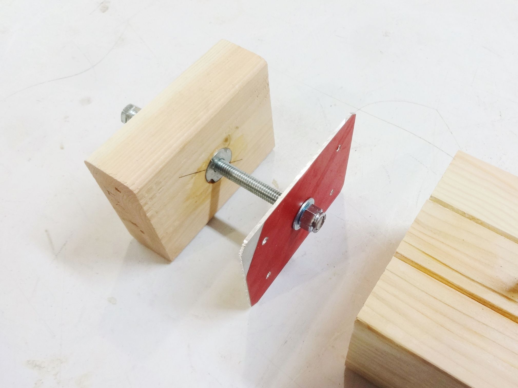 Height-Adjustable Outfeed Worktable : 11 Steps (with Pictures ...