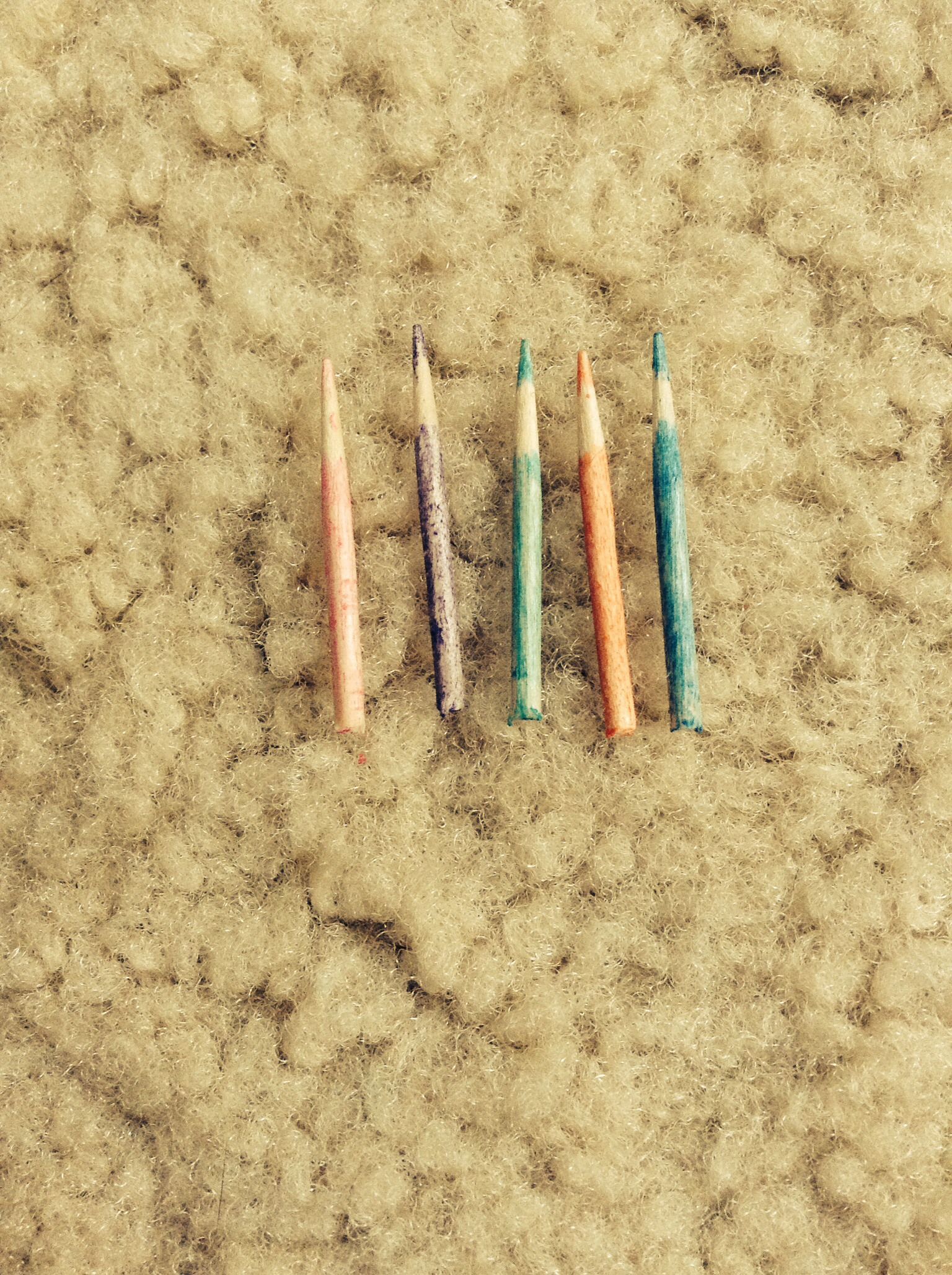 Tiny Colored Pencils : 4 Steps - Instructables
