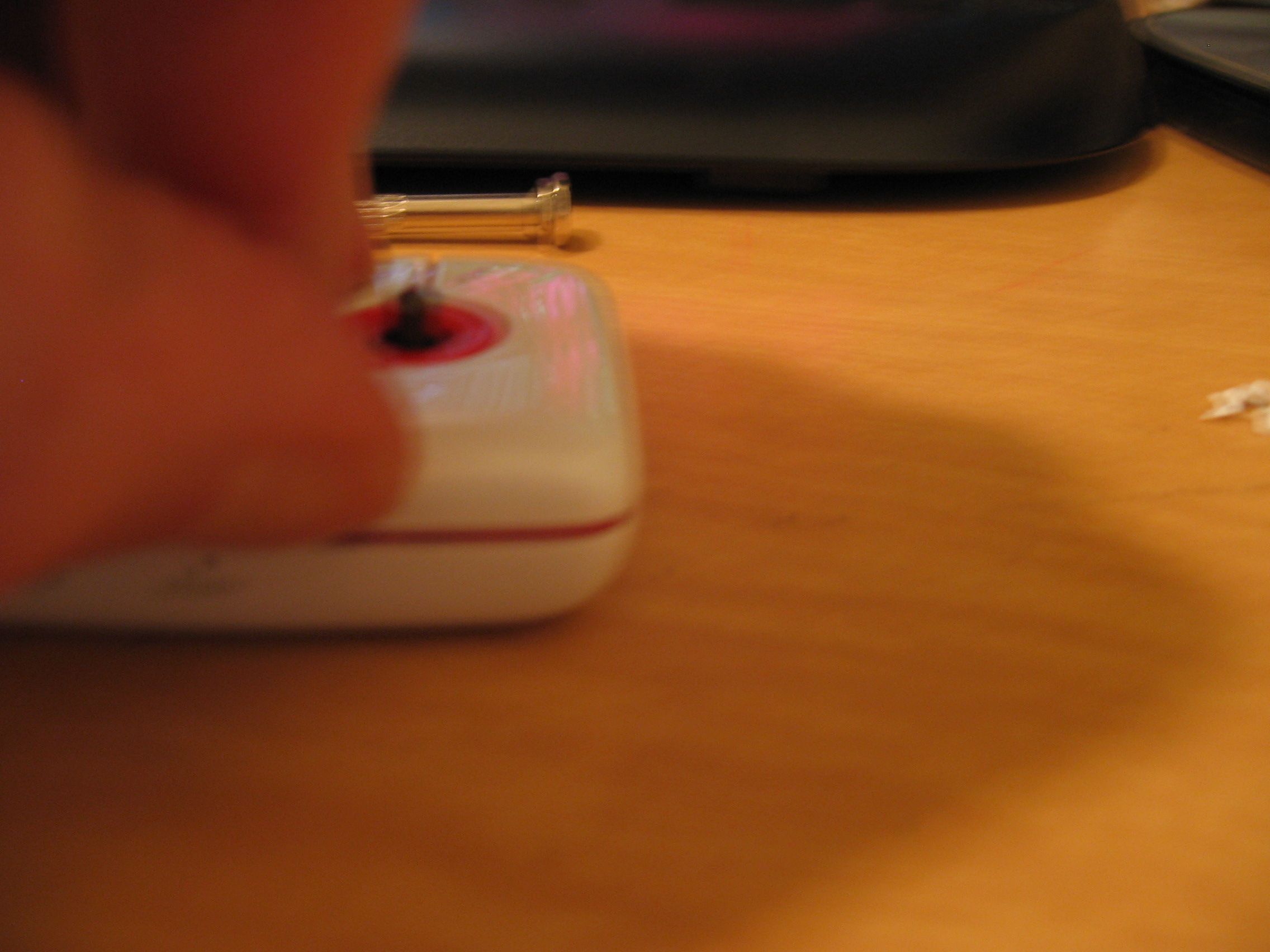 How to Fix the Joystick Button on Your Zen V MP3 Player : 3 Steps ...