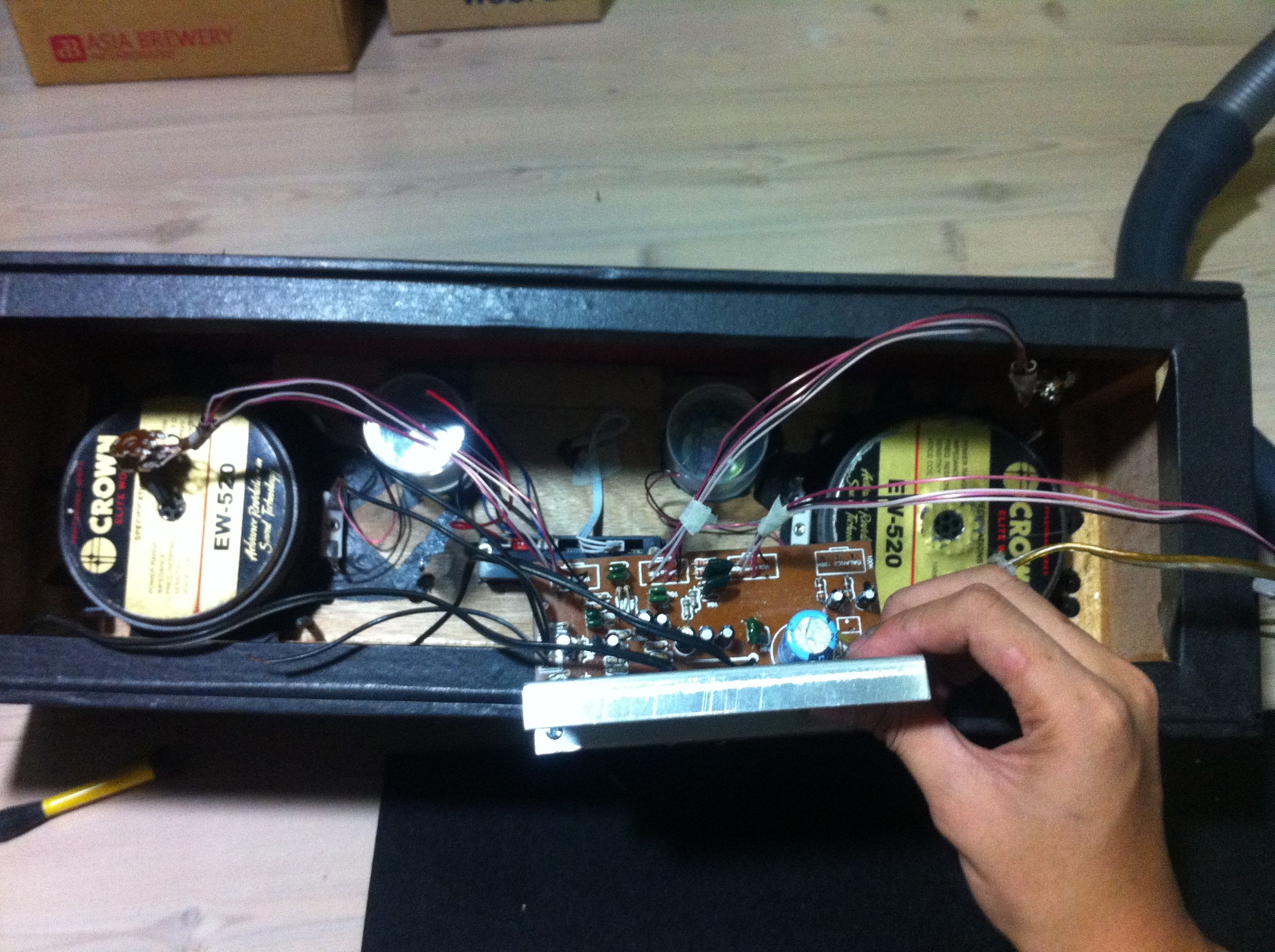 DIY Portable Boombox (from SCRATCH!) : 18 Steps (with Pictures ...