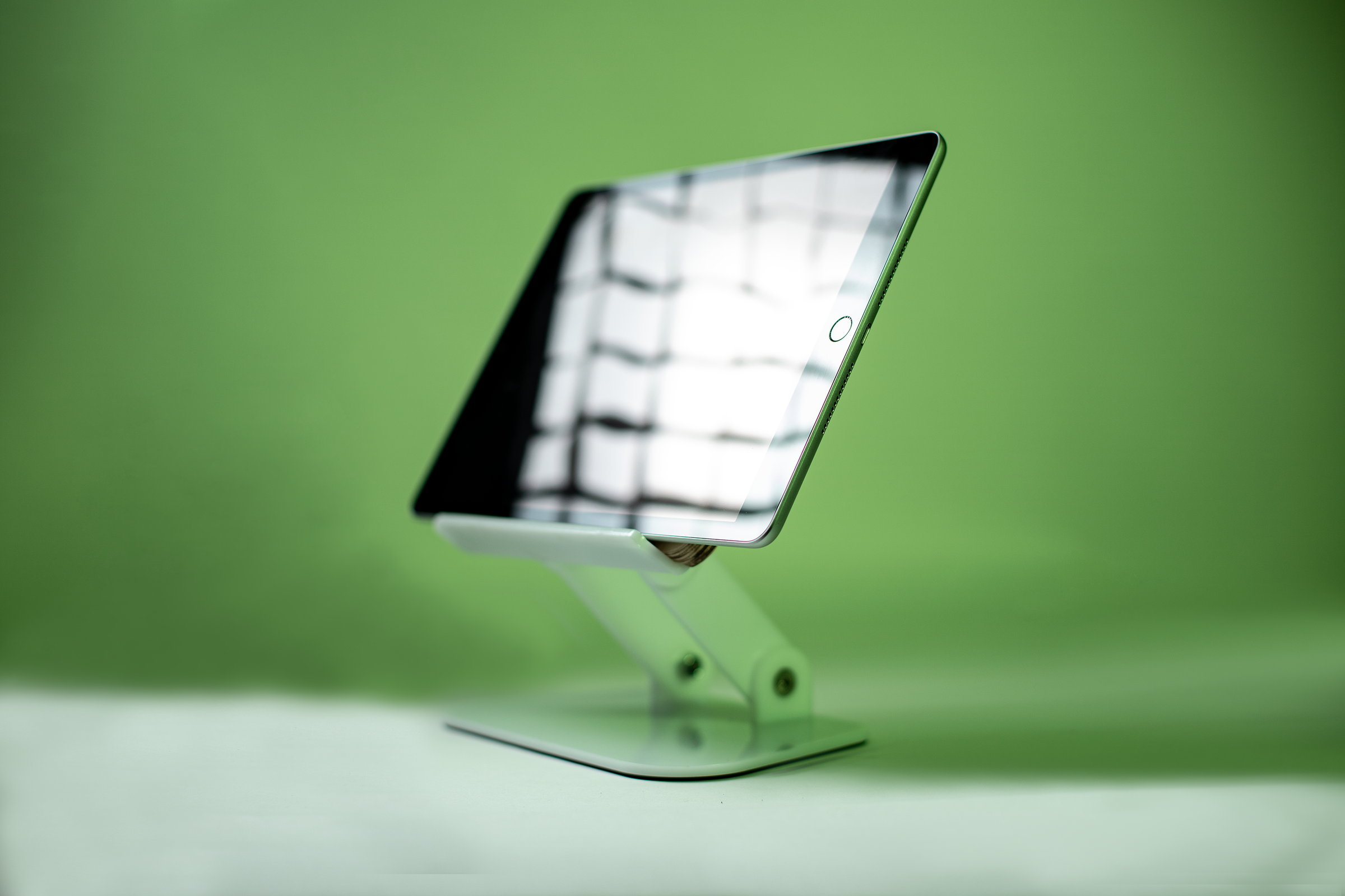 Make an Adjustable and Minimal Tablet/Phone Stand Using Digital and ...