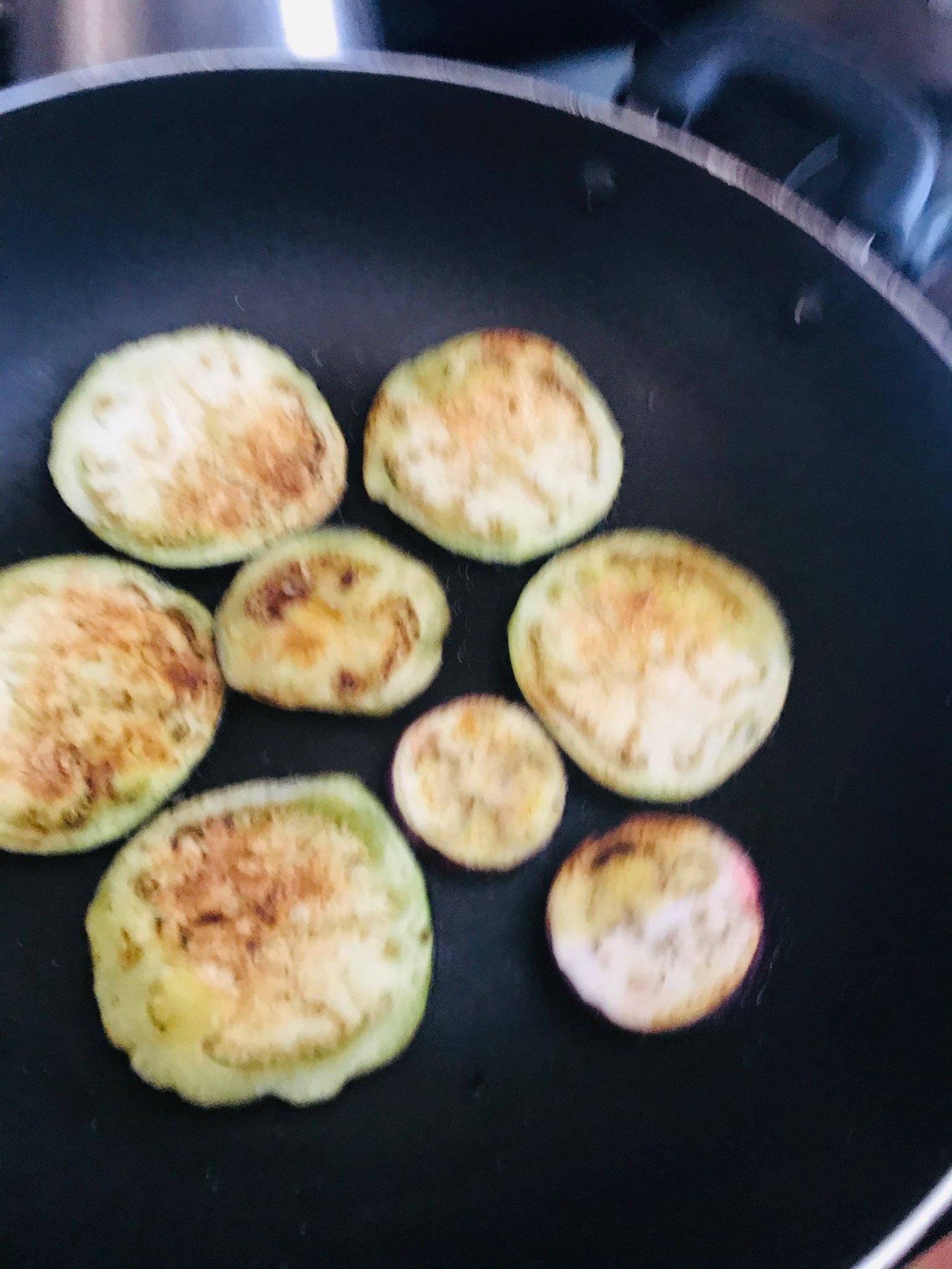 Maqluba-Middle Eastern Dish : 11 Steps (with Pictures) - Instructables