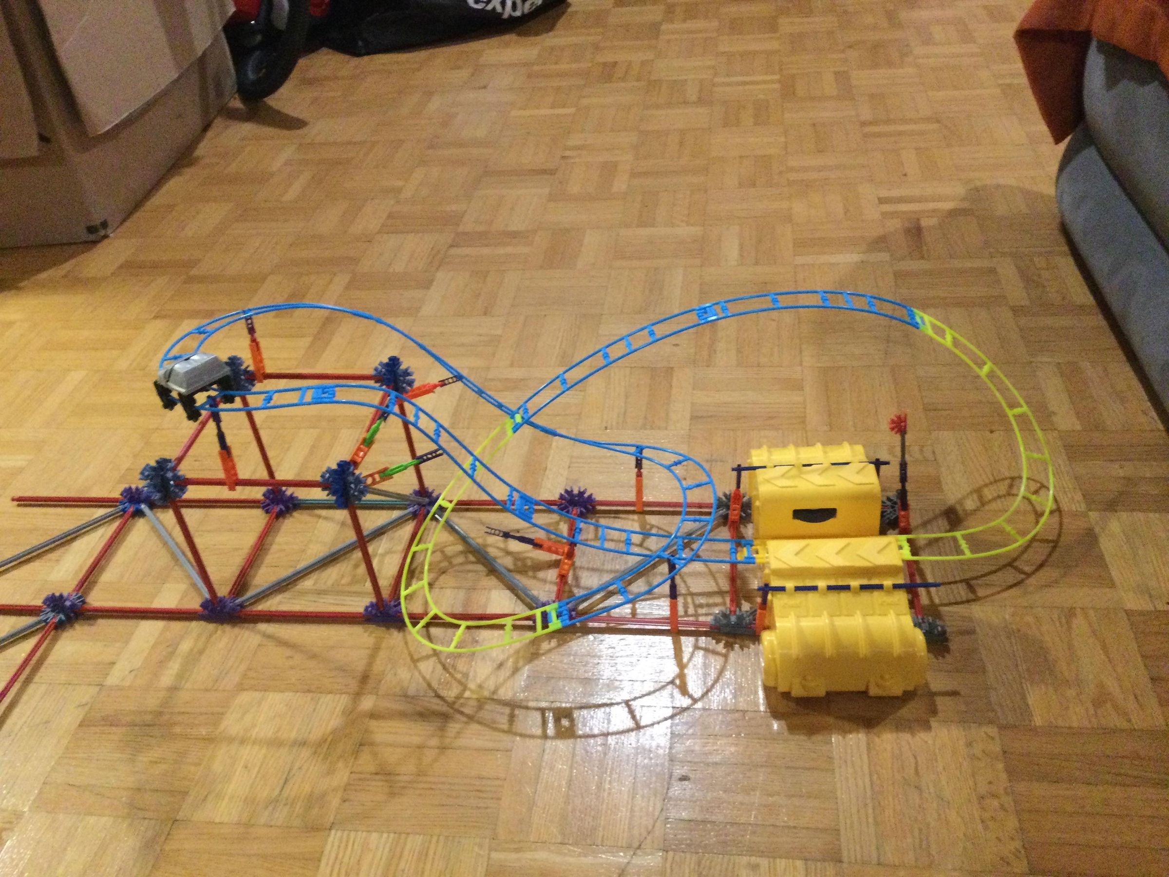 Mini Launch Coaster (dosent Really Work Just a Little Bit of Wrong ...