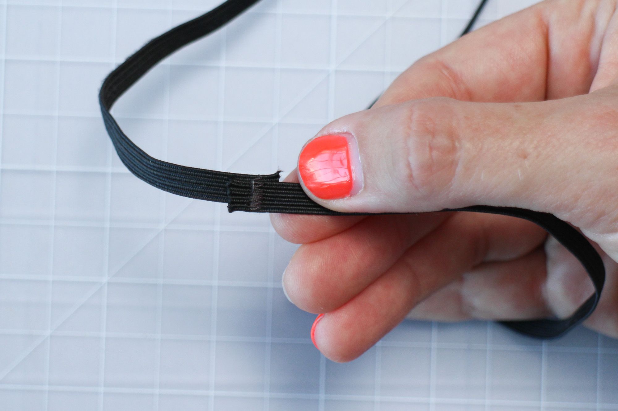 Gathering and Sewing Elastic : 6 Steps - Instructables