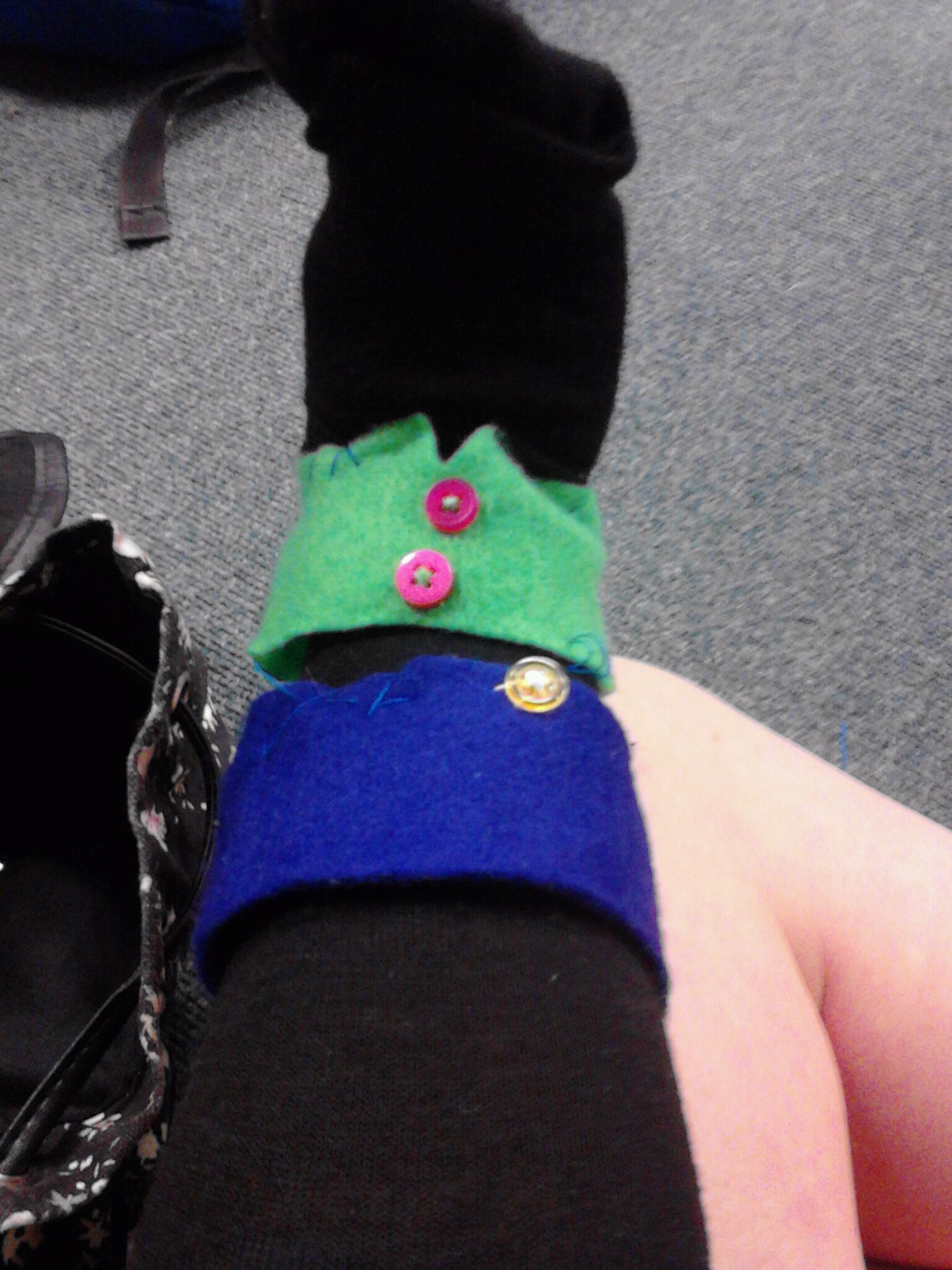 How to Make a Sock Puppet : 6 Steps - Instructables