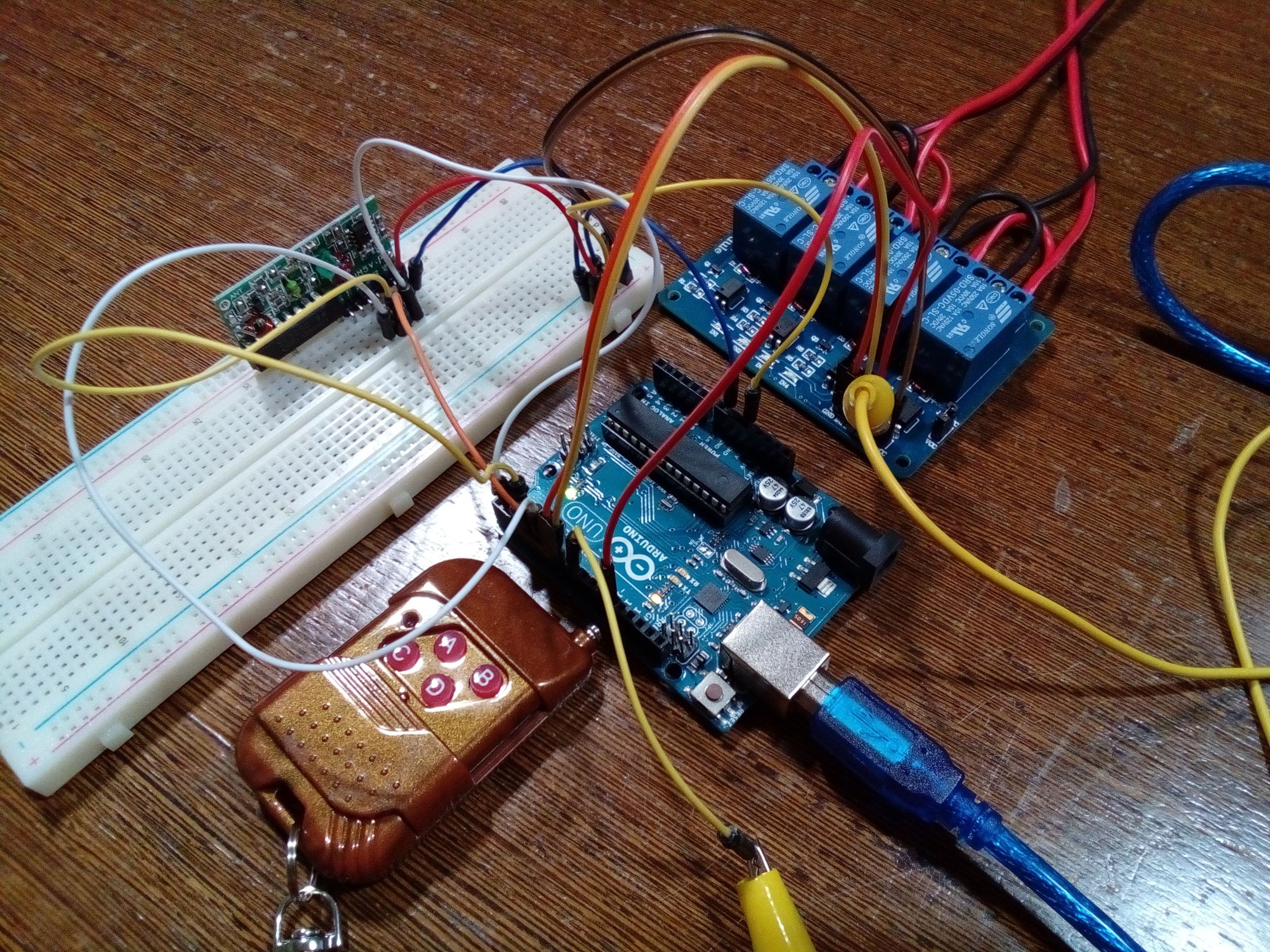 TV LCD 48" Motorized Lift Down Ceiling System : 13 Steps (with Pictures ...