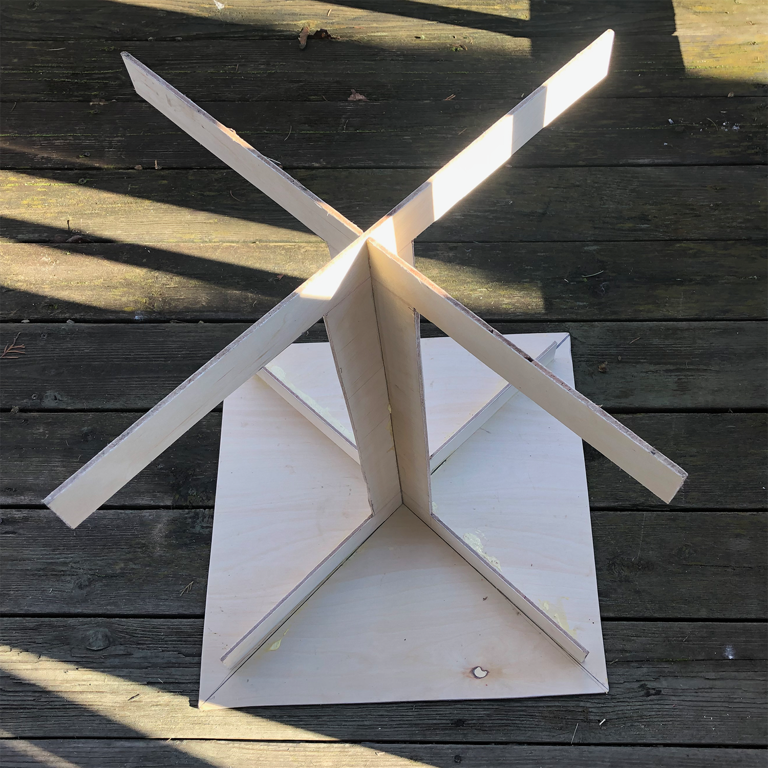 Table From a 2' X 4' Board : 6 Steps (with Pictures) - Instructables